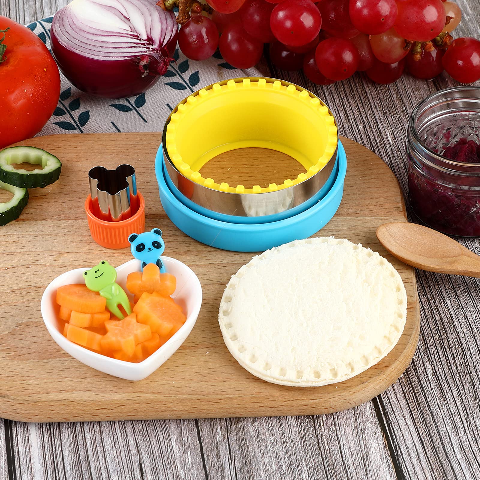 Sandwich Cutter and Sealer,Round Heart Star 3Pcs Shapes Sandwich Decruster Press Mold+8pcs Stainless Steel Mini Vegetable Cookie Cutters,Bread Sandwich Decruster Pancake Maker DIY for Kids Bento