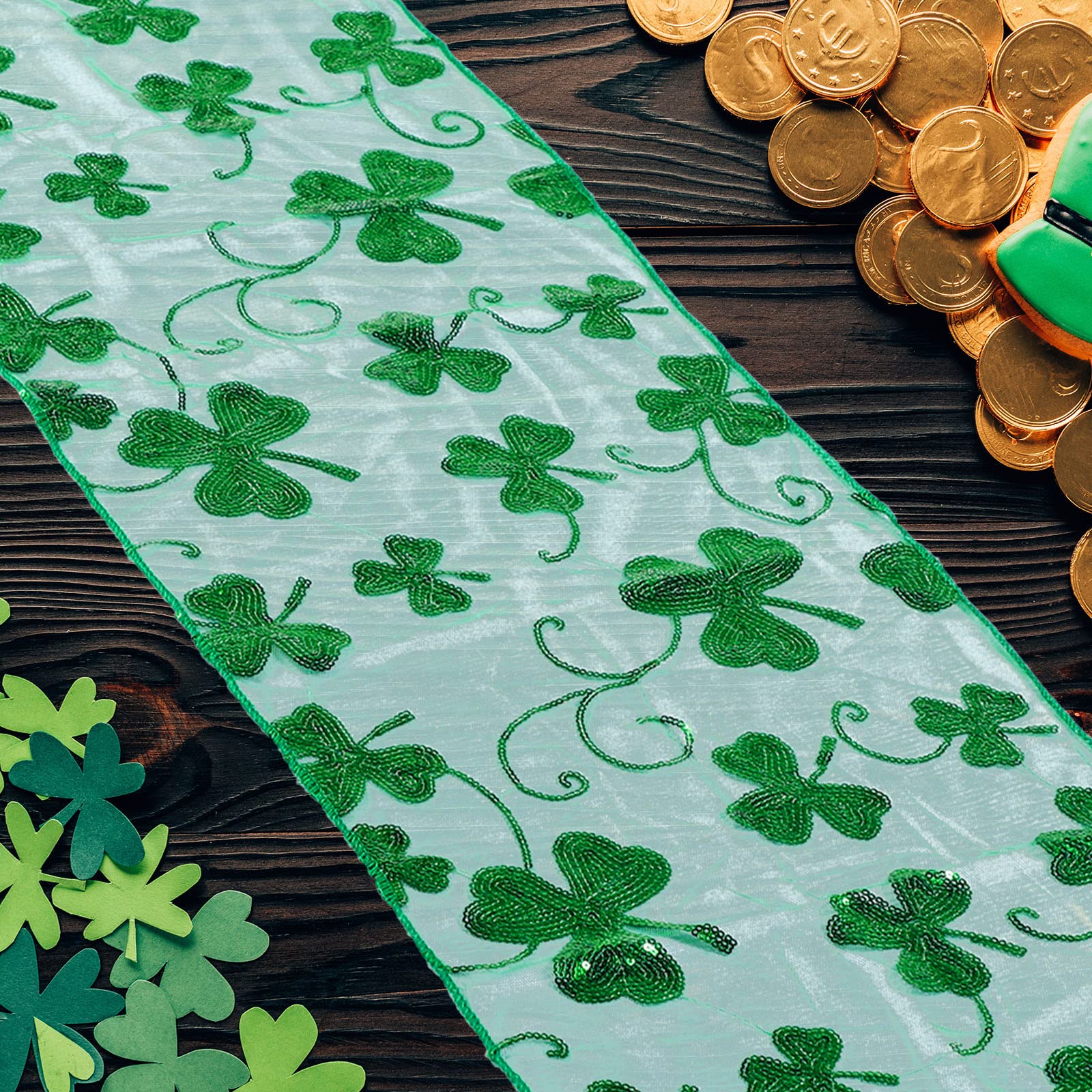 St Patrick's Day Sequin Table Runner Decoration Lucky Shamrock Table Runners with Green Irish Shamrock Sequin 72 x 12 Inch Rectangle Table Runner for St Patricks Day Party Event Decorations(1 Pcs)