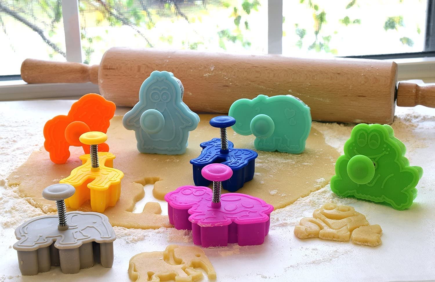 R&M International 0434 Party Animals Pastry, Cookie, and Fondant Stamper, Standard 2" (8-Piece Set), Assorted Colors