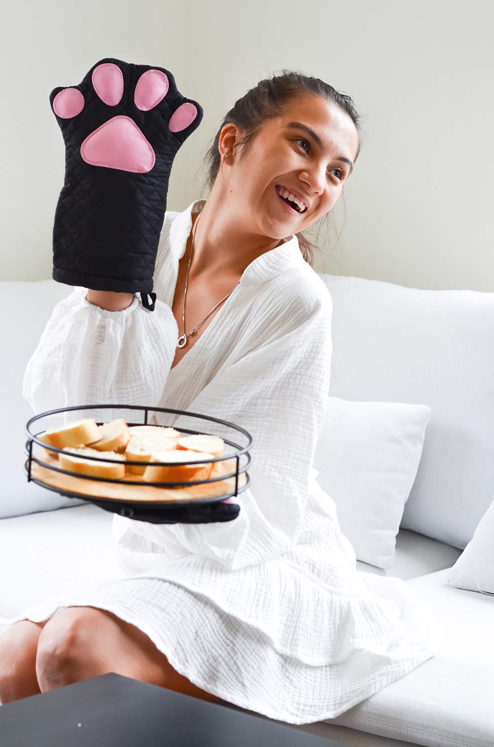 Oven Mitts,Cat Design Heat Resistant Cooking Glove Quilted Cotton Lining- Heat Resistant Pot Holder Gloves for Grilling & Baking Gloves BBQ Oven Gloves Kitchen Tools Gift Set BBQ,Microwave (Black)
