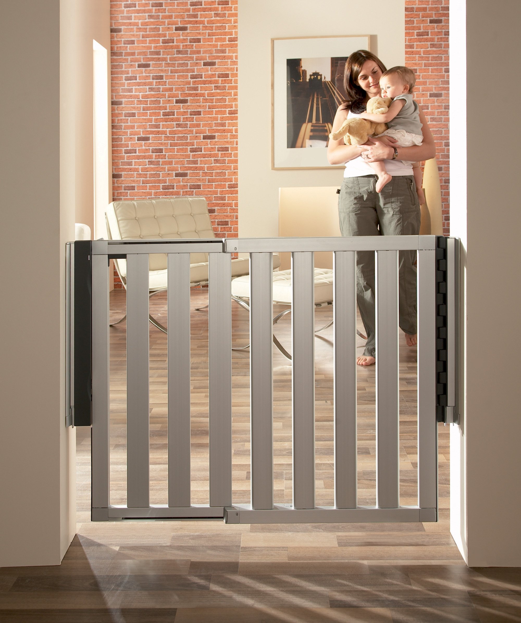 Munchkin® Loft Hardware Mounted Baby Gate for Stairs, Hallways and Doors, Extends 26.5"- 40" Wide, Silver Aluminum