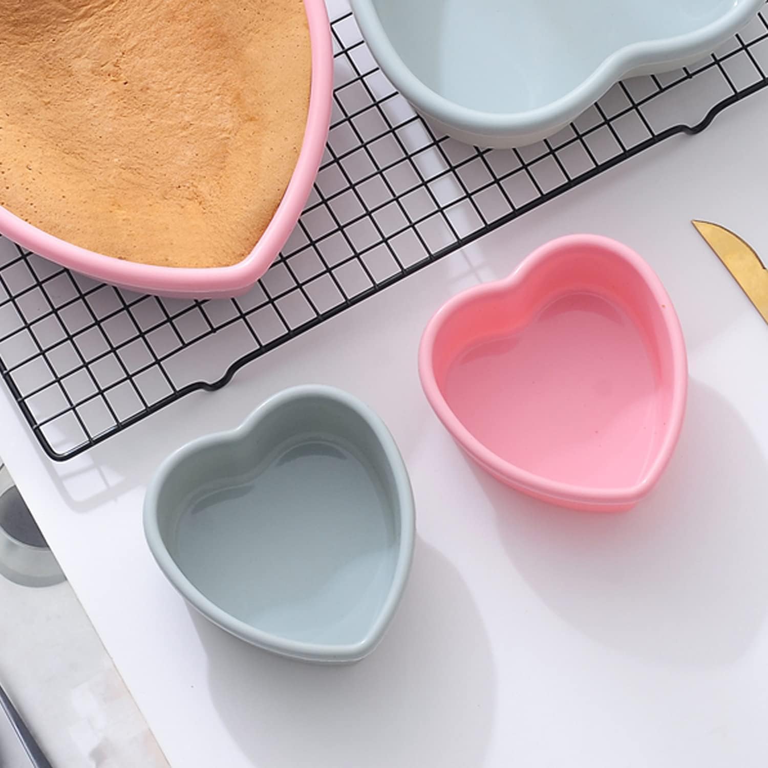 REKIDOOL Silicone Muffin Pans Cupcake Set,4 Inches Hearts Shaped Silicone Baking Pans Molds Nonstick Cupcake Liners Silicone Baking Cups (Pack of 4, Pink)