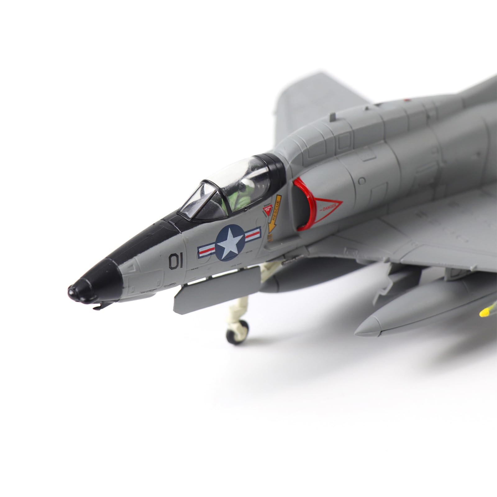 NUOTIE 1/72 A-4 Skyhawk Attack Pre-Build Diecast Metal Aircraft Model Kits U.S. Marine Corps Replica Military for Display Collection or Gift(VMA-242 1st Maw)
