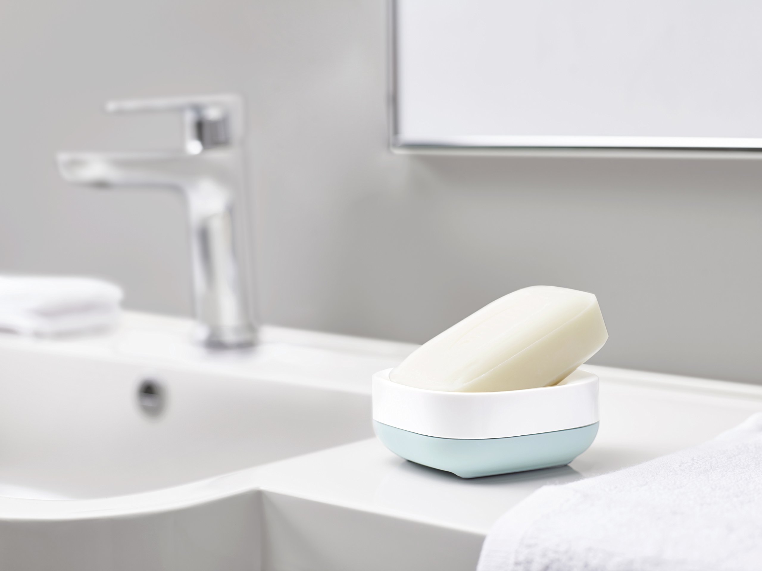 Joseph Joseph 70502 Slim Compact Soap Dish with Drain, Blue 7.1 x 3.6 x 8.4 cm