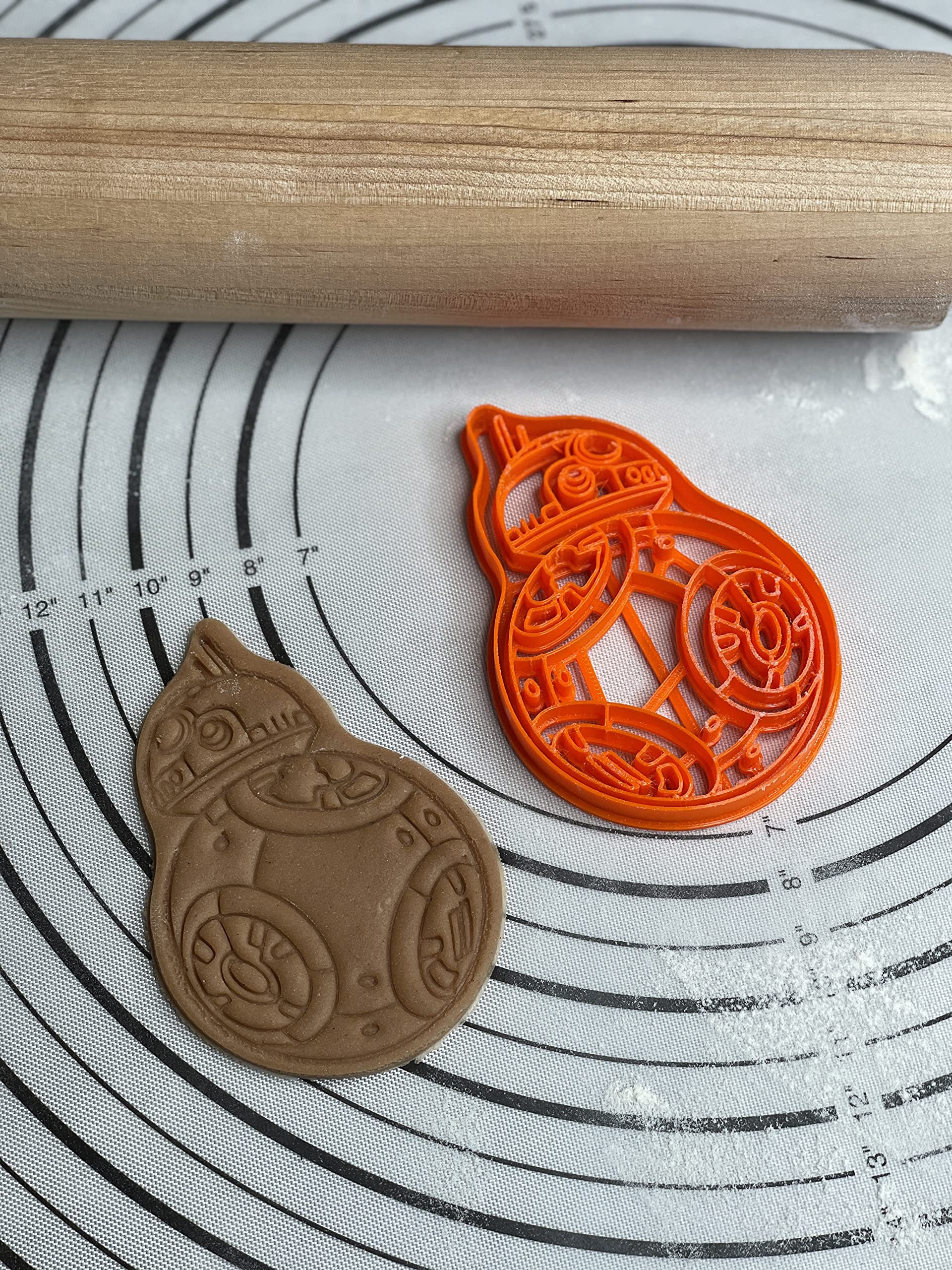 Premium Star Wars Exclusive BB-8 BB8 Cookie Cutter Mold 4.5-Inch-Scale Produced by 3D Kitchen Art