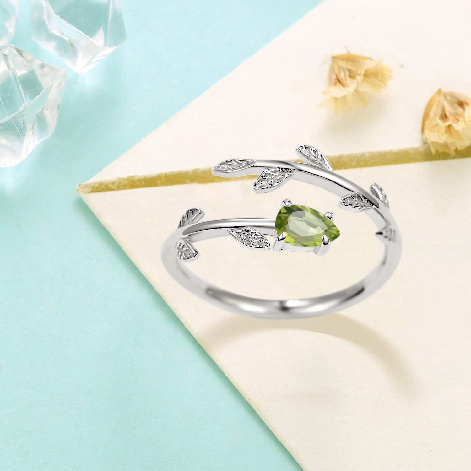 PRAYMOS Peridot Ring 925 Sterling Silver August Birthstone Rings Peridot Crystal Rings for Women Christmas Gifts