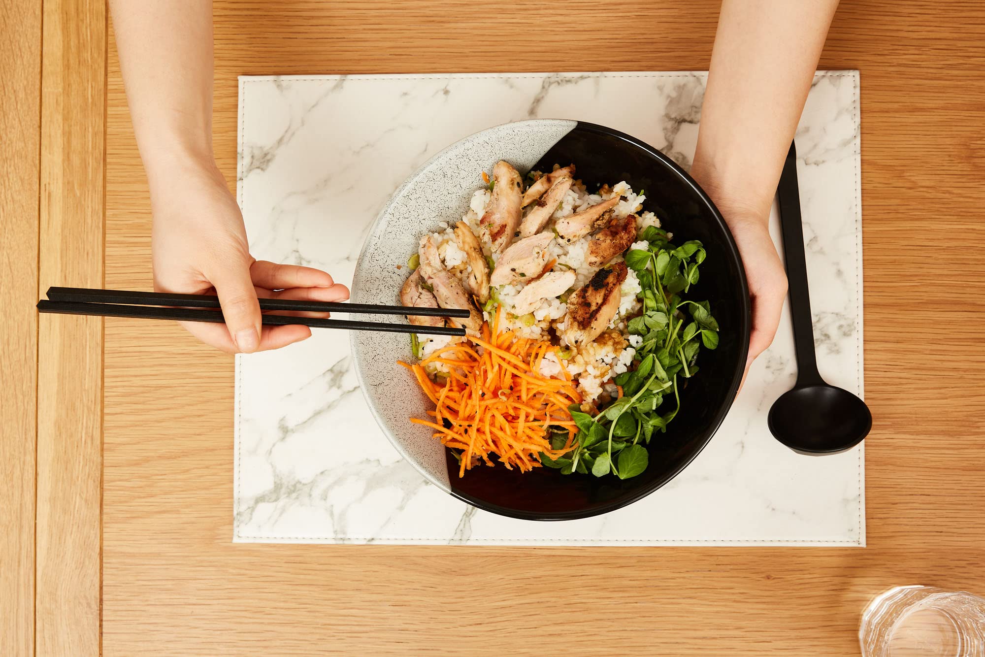Superly Ceramic Ramen Bowl Set - Japanese Noodle Bowl with Chopsticks and Spoon - Large 60 Oz Bowls - Cute Asian Bowls for Udon, Vietnamese Pho - Soup Bowl with Unglazed Bottom and Screw Thread Design