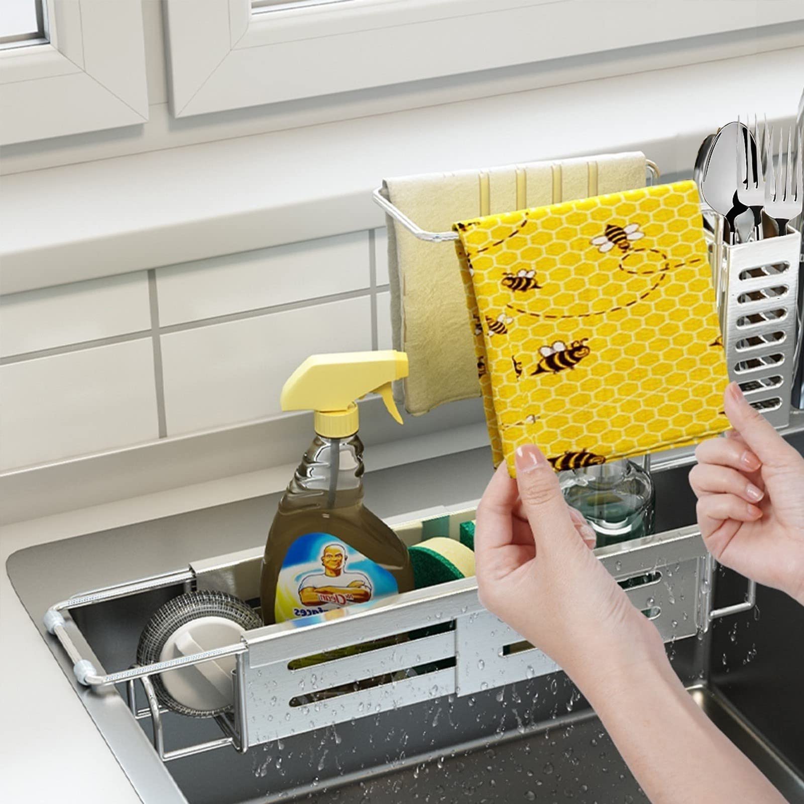 ParkNbuy Expandable Kitchen Sink Caddy Sponge Holder,Stainless Steel Telescopic Sink Storage Rack,Over Sink Adjustable Sponge Holder for Kitchen Sink with Dishcloth Towel Rack,Black