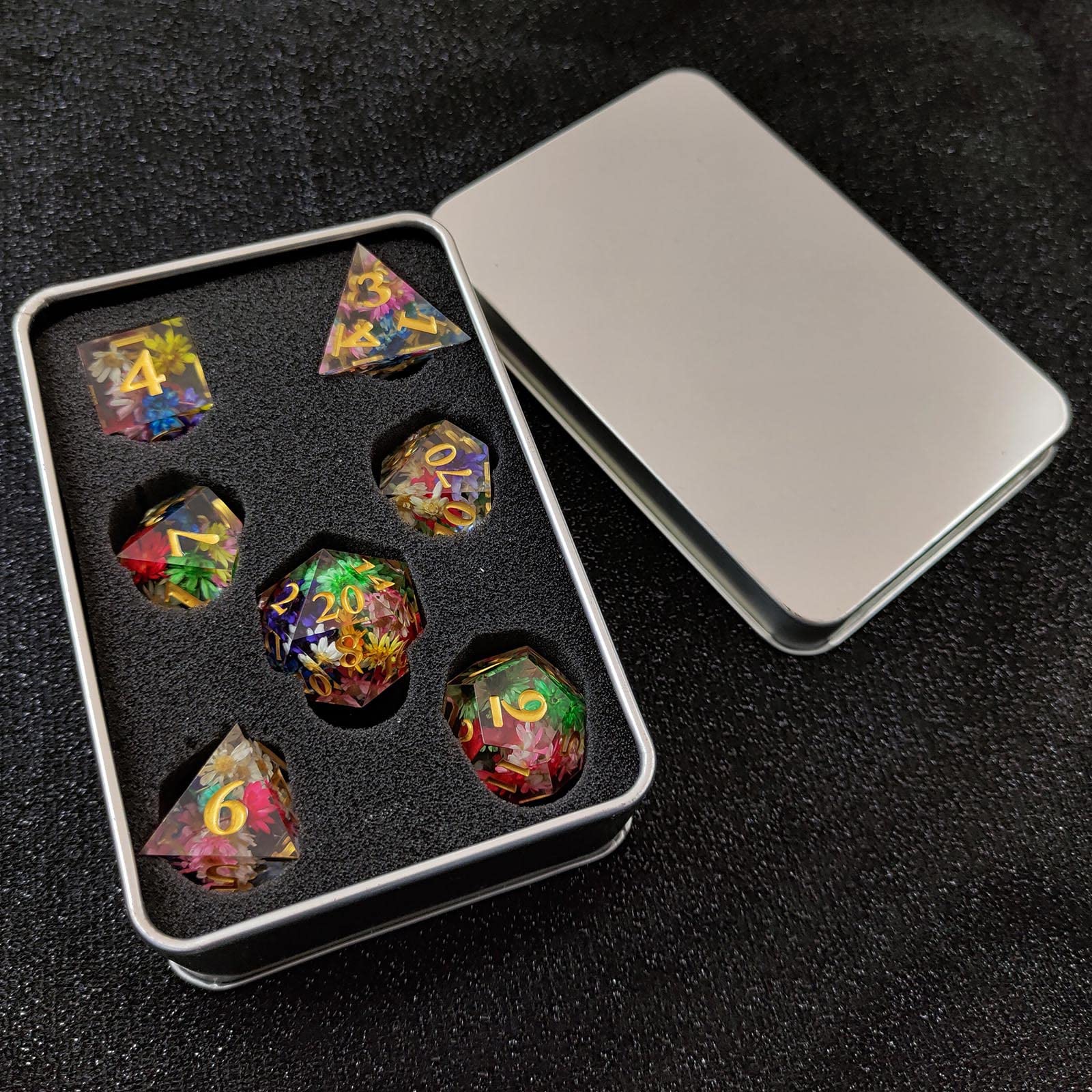 Resin D&D Dice Set, 7 Pcs Sharp Edge DND Dice Set, Dungeons and Dragons Dice Polyhedral D and D Dice, with Metal Box for RPG MTG Pathfinder Role Playing Dice D20 D12 D10 D8 D6 D4