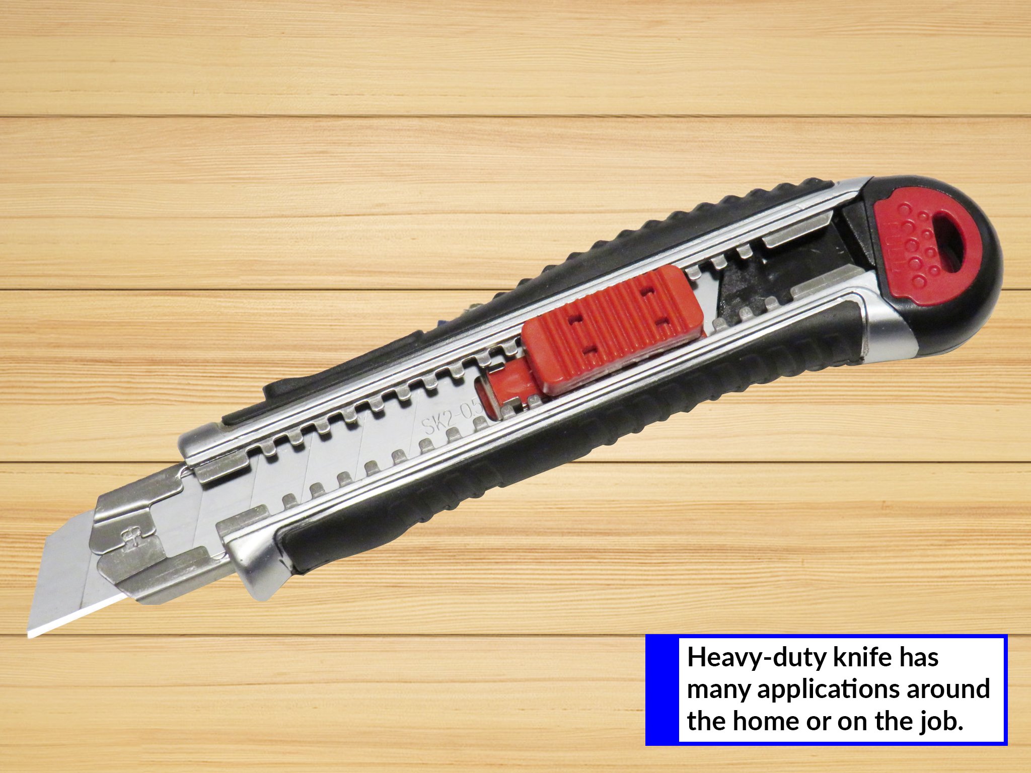Smithline Heavy-Duty Professional Grade 18mm (3/4 inch) Utility Knife Retractable Razor, Box Cutter, Snap-Off SK2 Blades