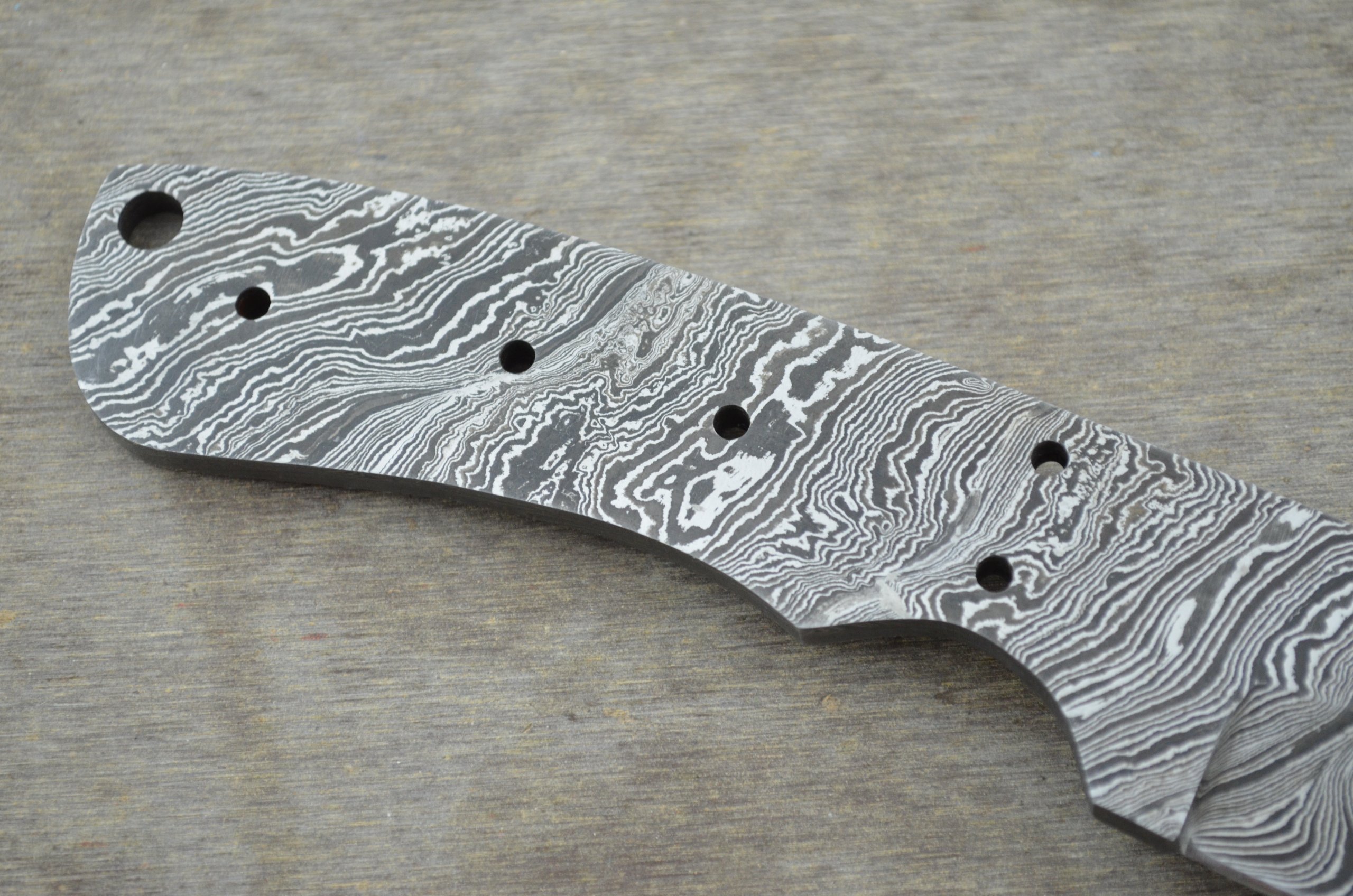Leather-n-Dagger Handmade Damascus Steel Blank Blade for Knife Making Supplies (Without Sheath) LDB38