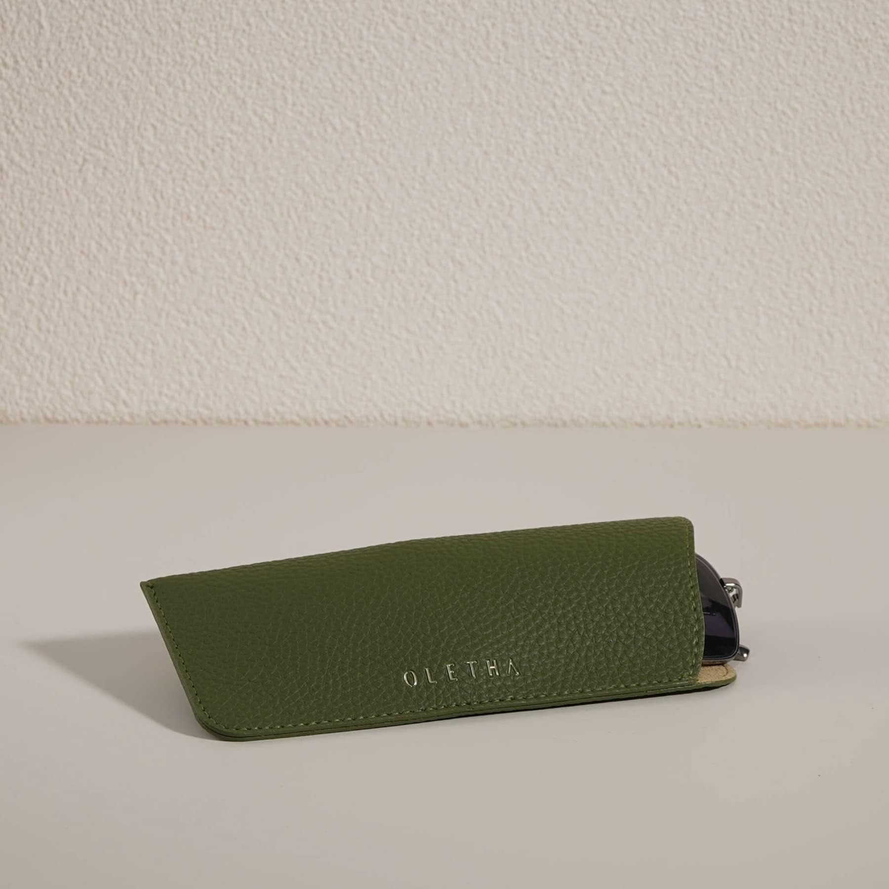 OLETHA Aesthetic Soft Glasses Case, Slim Travel Pouch for Sunglasses Eyeglass Reading Glass, Green