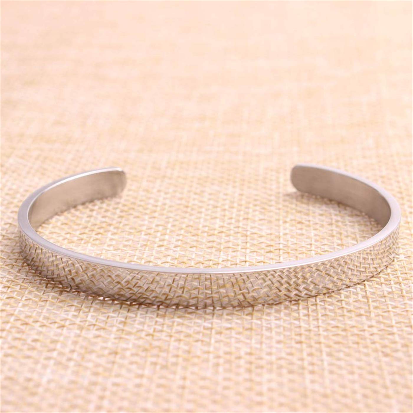 Jvvsci One Day Closer Cuff Bracelet, Long Distance Love for Army Wife, Military Girlfriend, Deployment Gift For Her Countdown LDR Love