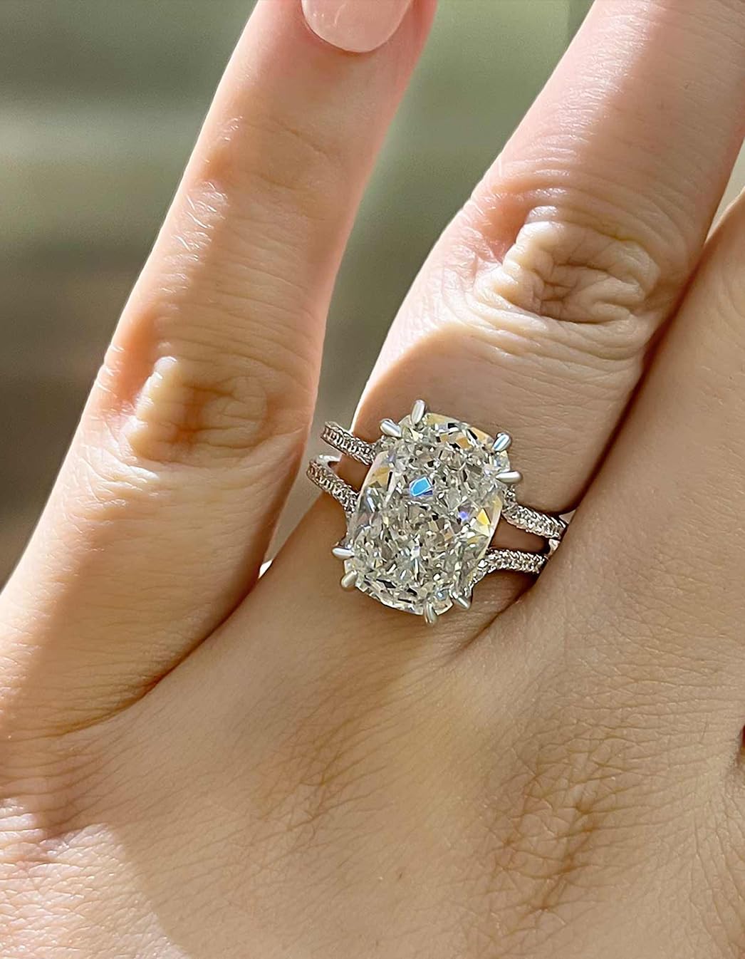 RODIFFY 6CT Gorgeous Split Shank Cushion Cut Promise Ring for Women,Simulated Diamond Engagement Ring in Silver(Size:7)