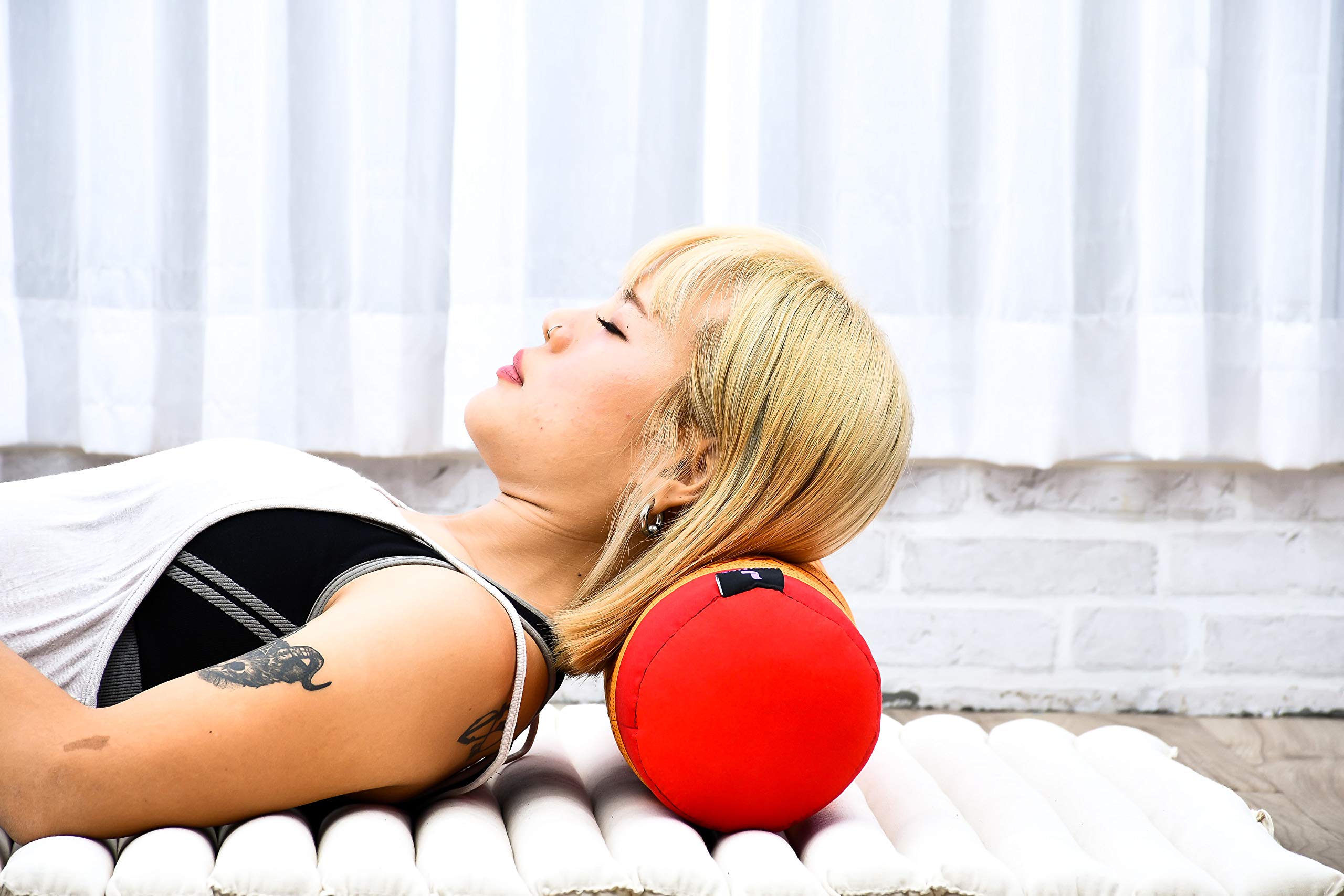 Leewadee Yoga Bolster β Shape-Retaining Cervical Neck Roll, Tube Pillow for Comfortable Reading, Made of Kapok, 20 x 6 x 6 inches, Orange Red