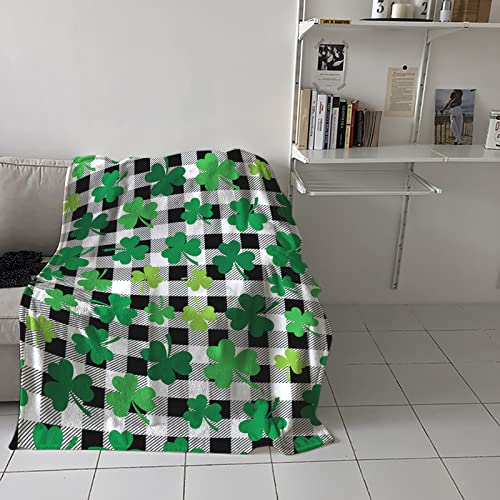 St. Patrick's Day Flannel Blanket,Soft Warm Cozy Flannel Fleece Throw Blanket, Lucky Shamrocks Black White Buffalo Plaid Fleece Blanket,Decorative Throw Blankets for Sofa Couch Bed, 39x49Inch