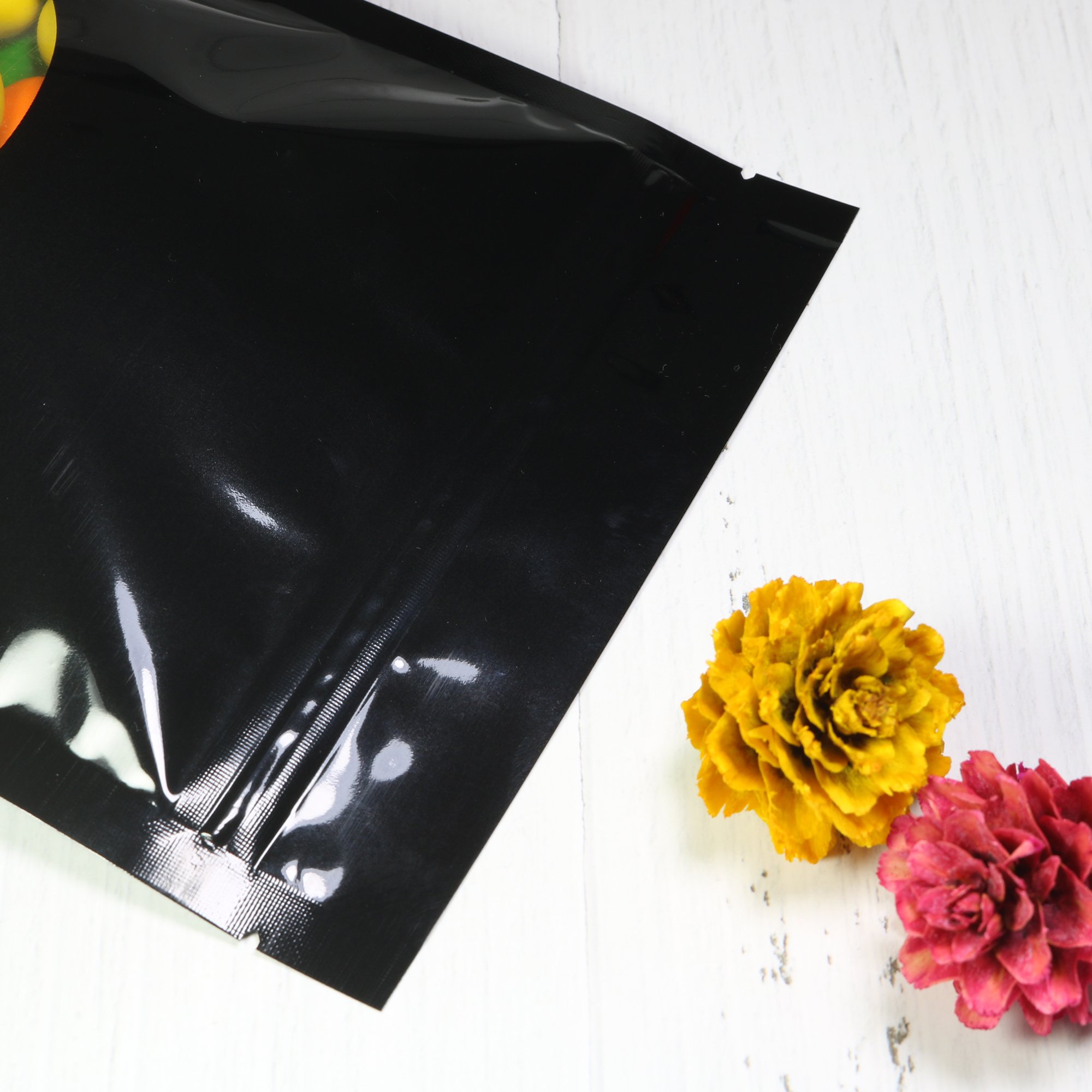 QQ Studio Pack of 100 Glossy Colored Mylar Foil Stand-Up Zip Seal Bags w/Clear Round Window (Glossy Black, 3.3 inches x 5.5 inches)
