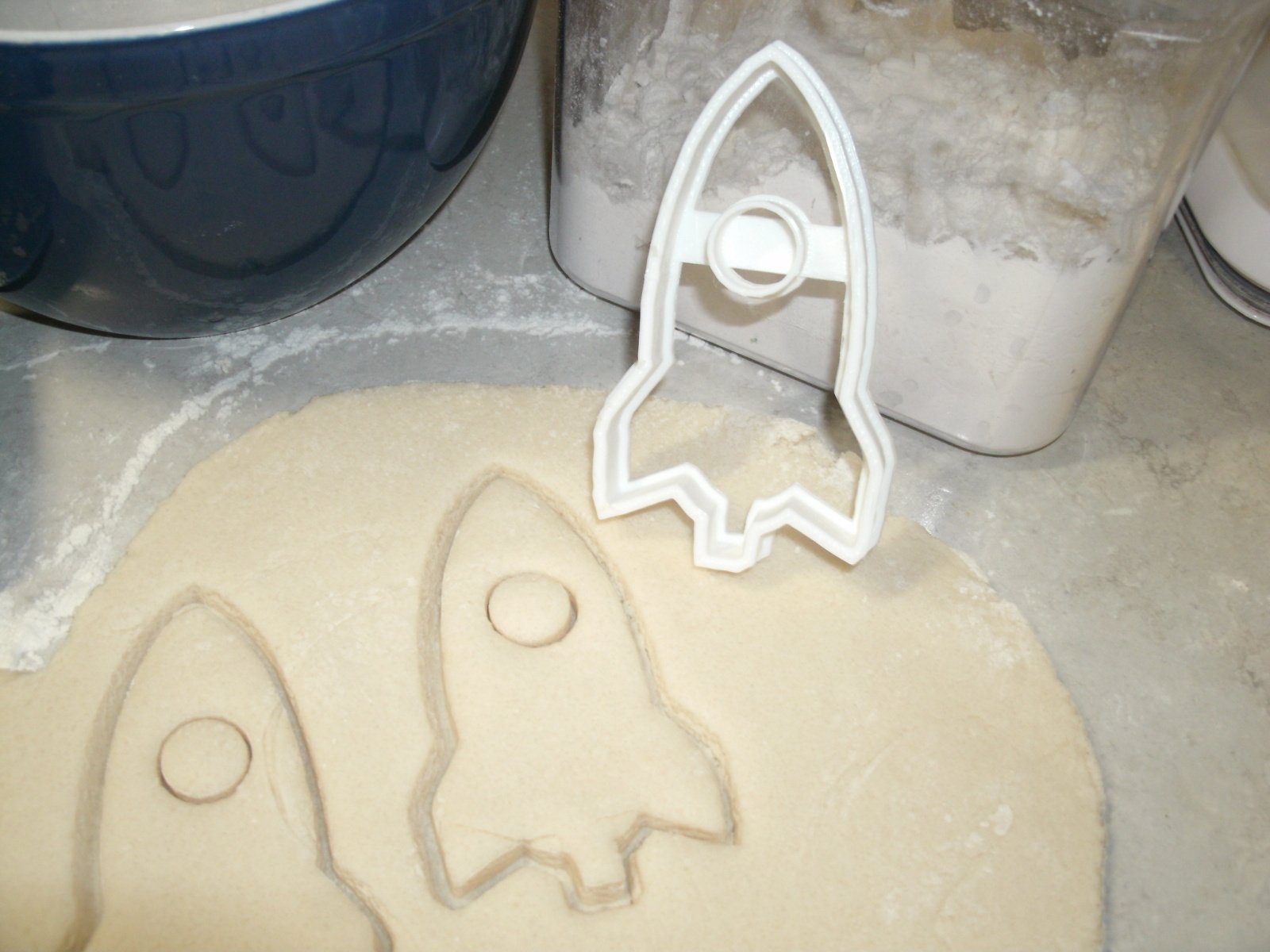 SPACE KIT ROCKET MOON ASTRONAUT STAR SET OF 4 COOKIE CUTTERS MADE IN USA PR1110
