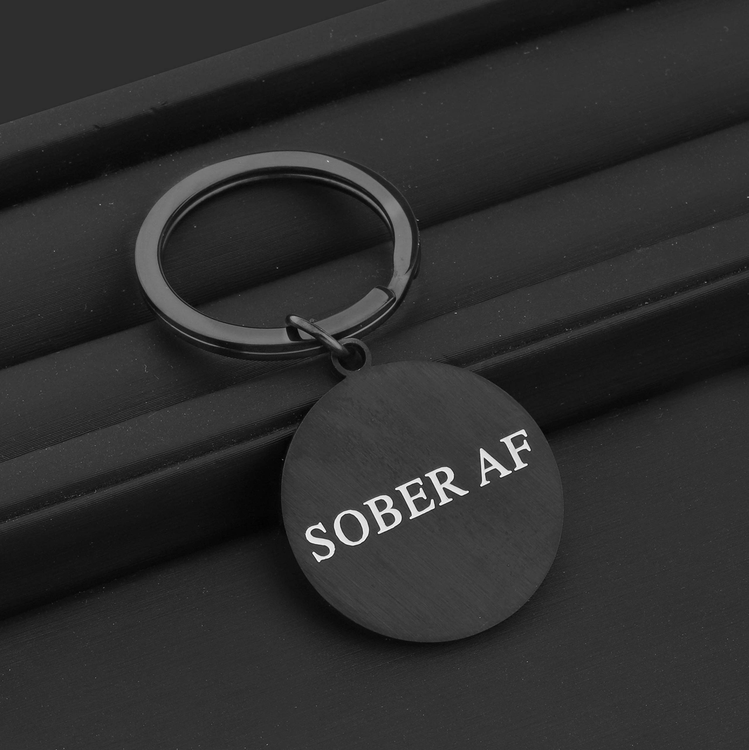 MAOFAED 1 Year 2 Years 3 Years 4Years 5 Years Sobriety Anniversary Keychain Sobriety Gift Sobriety keychain AA Recovery Jewelry AA Gift (grateful AA III black)