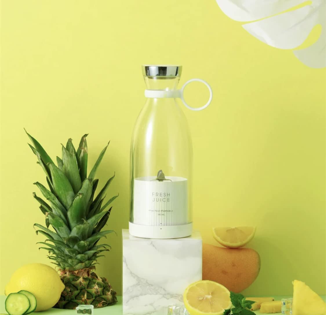 Portable Electric Juicer Bottle | Mini Blender for Fresh Juice, Smoothies | Wireless Rechargeable Personal Travel Blender Milkshakes Juicer On the Go (White)