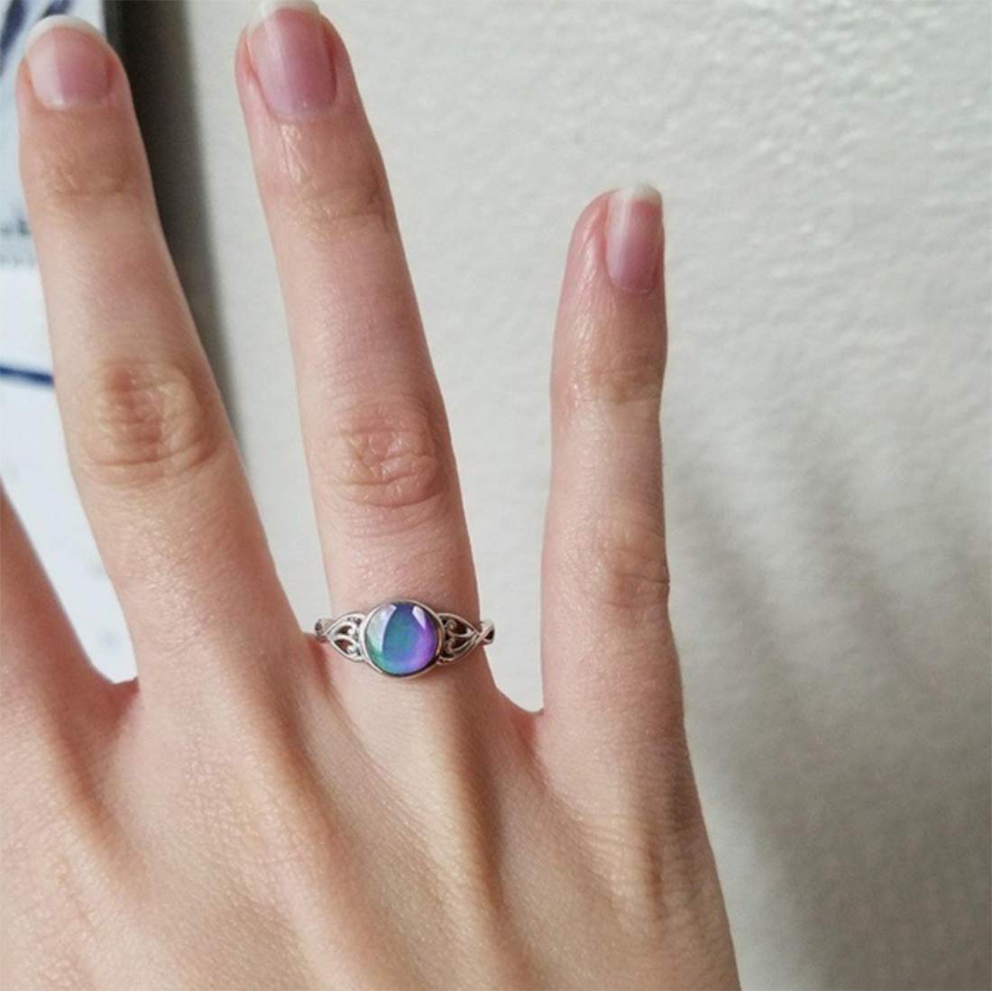 LVTING 925 Silver Temperature-Control Changeable Ring Mood Change Color Rings Retro Flower Round Stone Engagement Mood Ring for Women (8#)