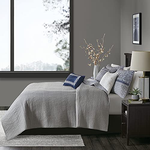 Madison Park King Quilt Set Lustrous Jacquard & Glitter Accent Coverlet Set for King Size Bed - All Season, Lightweight King Quilt Set, Shams, Decorative Pillow, King/Cal King Chevron Grey/Navy