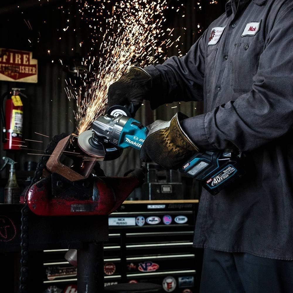Makita Xgt 40V Max Angle Grinder Kit 4 1/2” / 5 inches