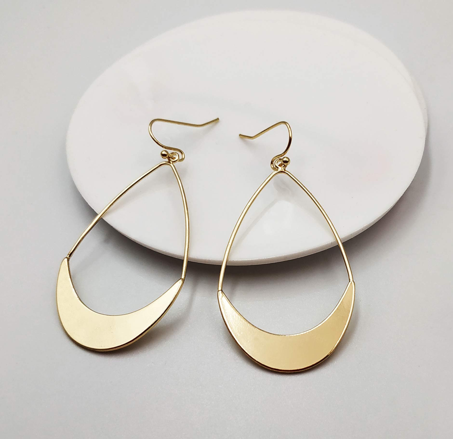 Lightweight Dangle Earrings Simple Earrings Gold Teardrop Earrings for Women