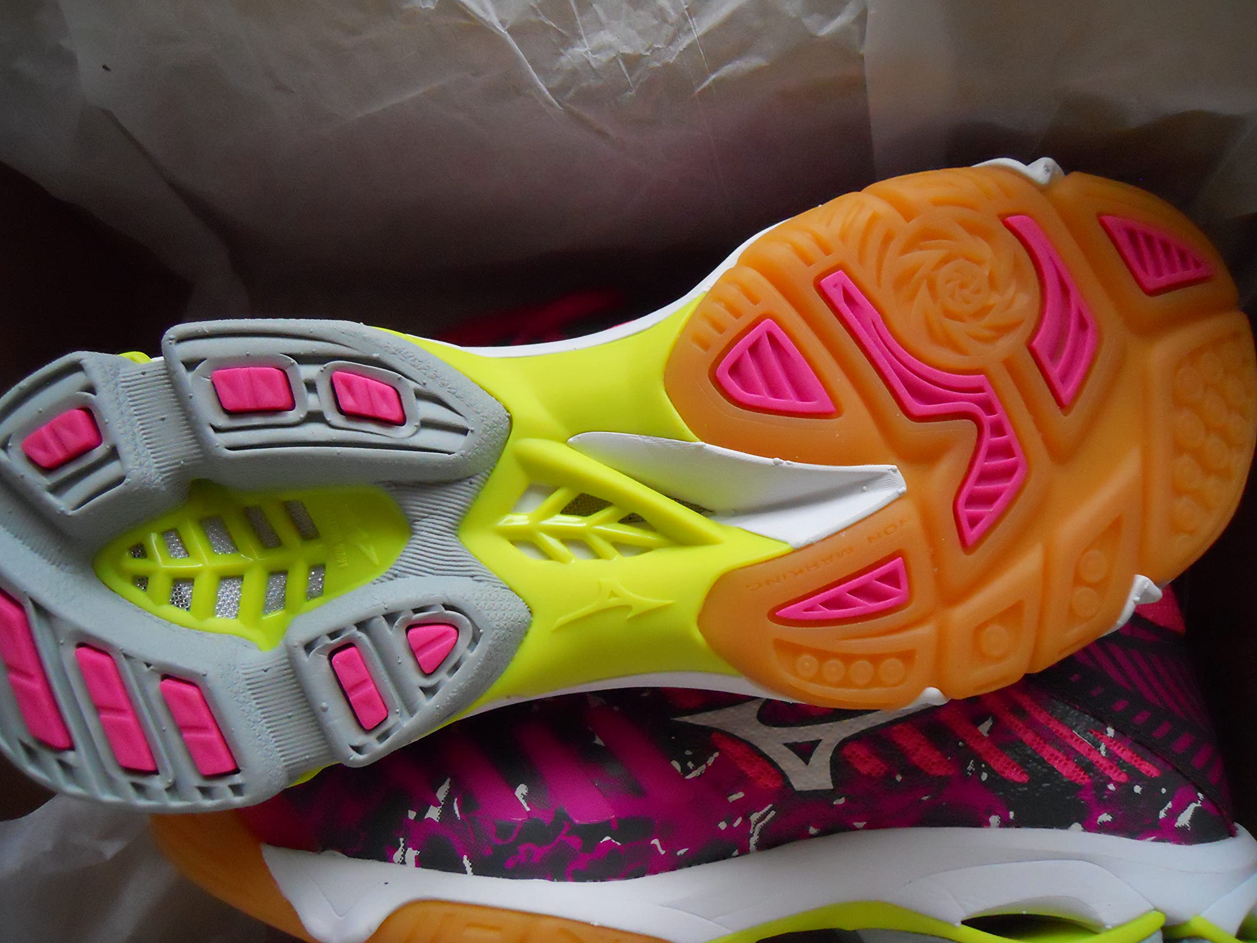 Mizuno Wave Lightning Z4 Mid Volleyball Shoes (Women's Size 6) Pink/Grey