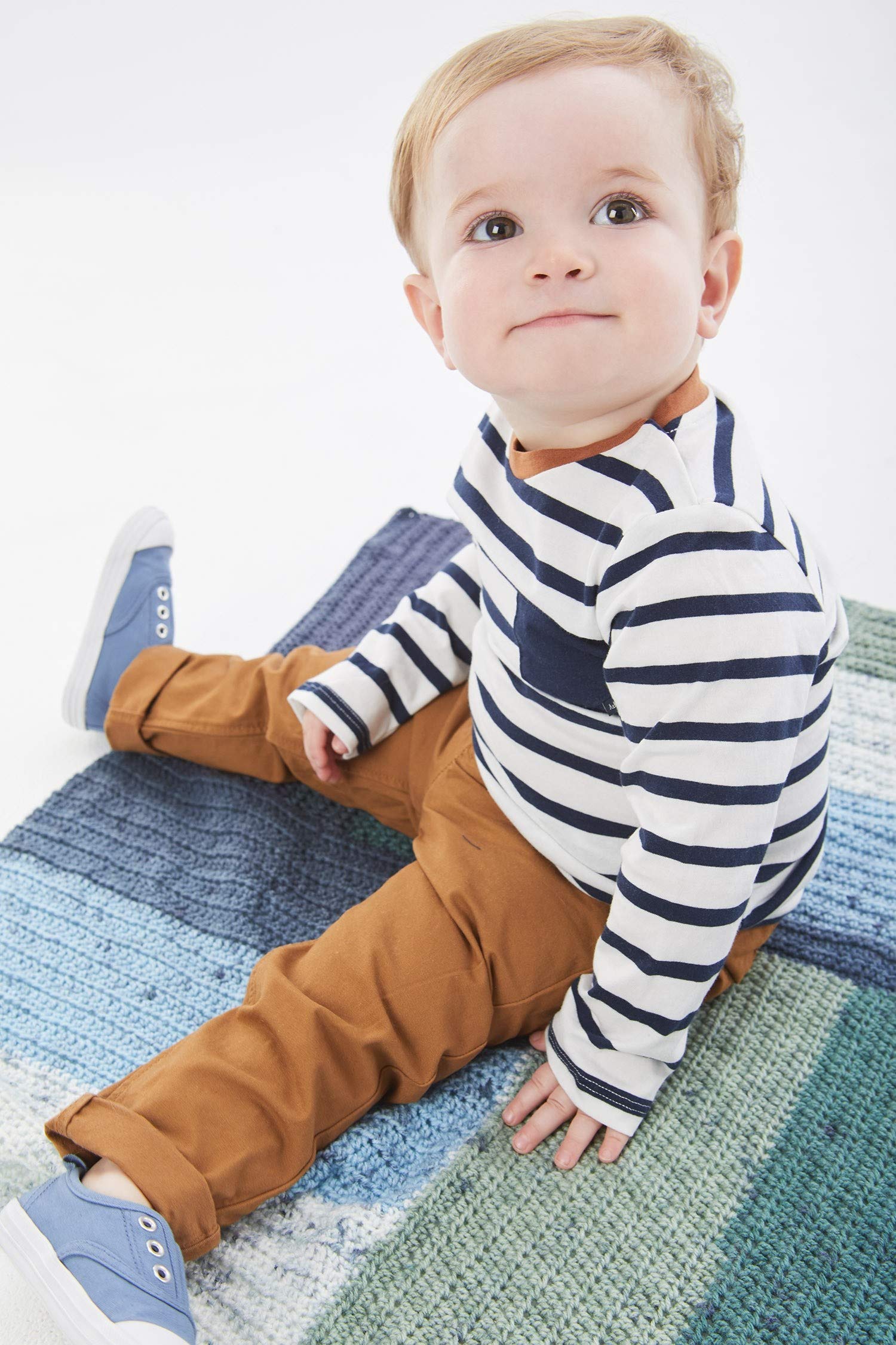 Lion Brand Yarn - Mandala Baby - 3 Pack with Pattern Cards in Color (Echo Caves)