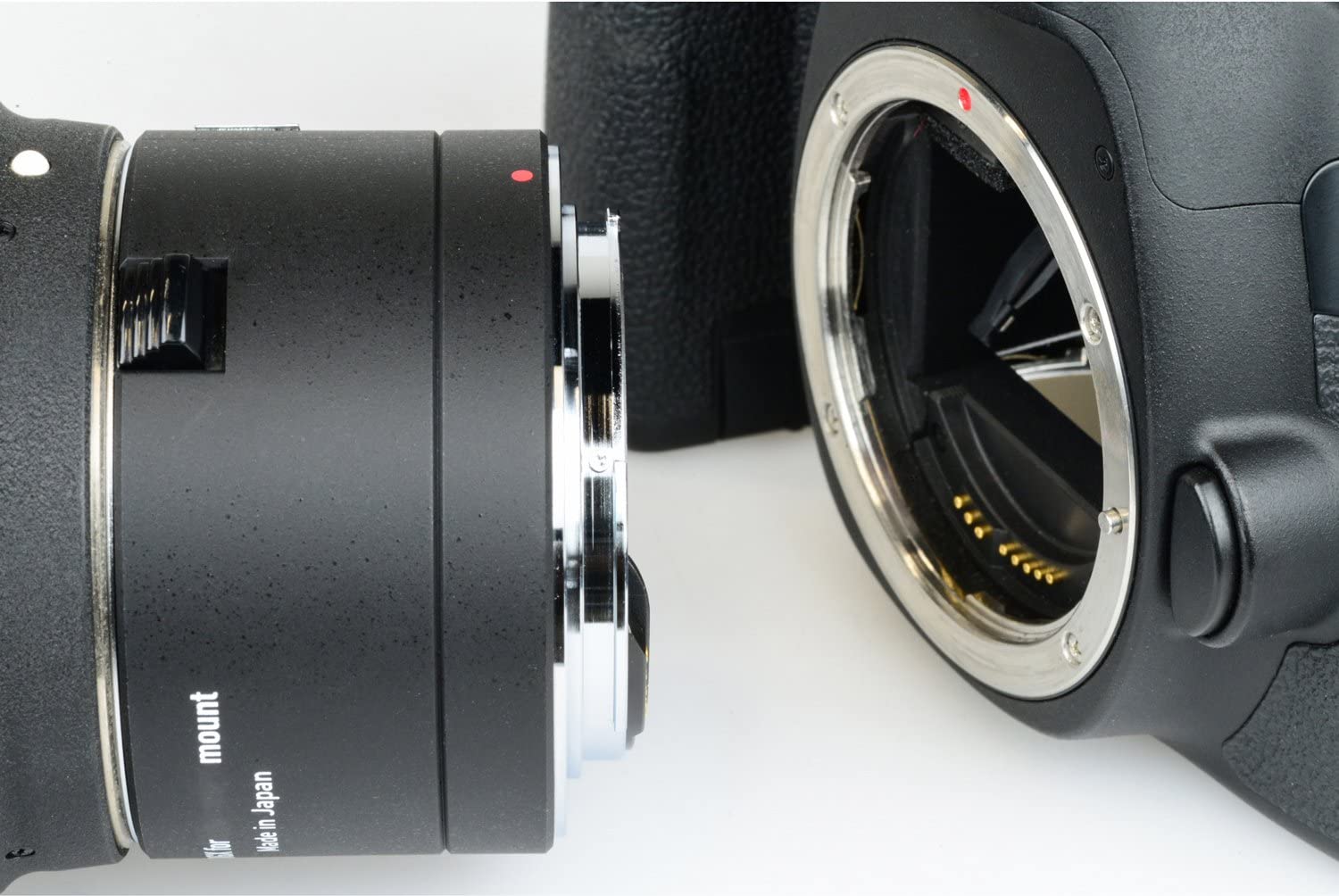 Kenko Teleplus 2X HD Pro DGX Teleconverter for Canon EF - Black (62527)