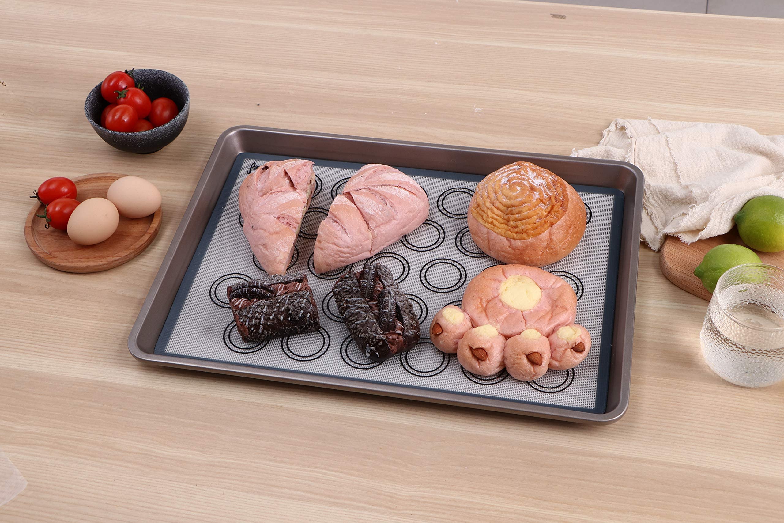 Silicone Baking Mats Set of 5 + 1 Spatula - 100% Non-Stick Reusable Food Safe Liners, Baking Sheets For Oven, Macaron