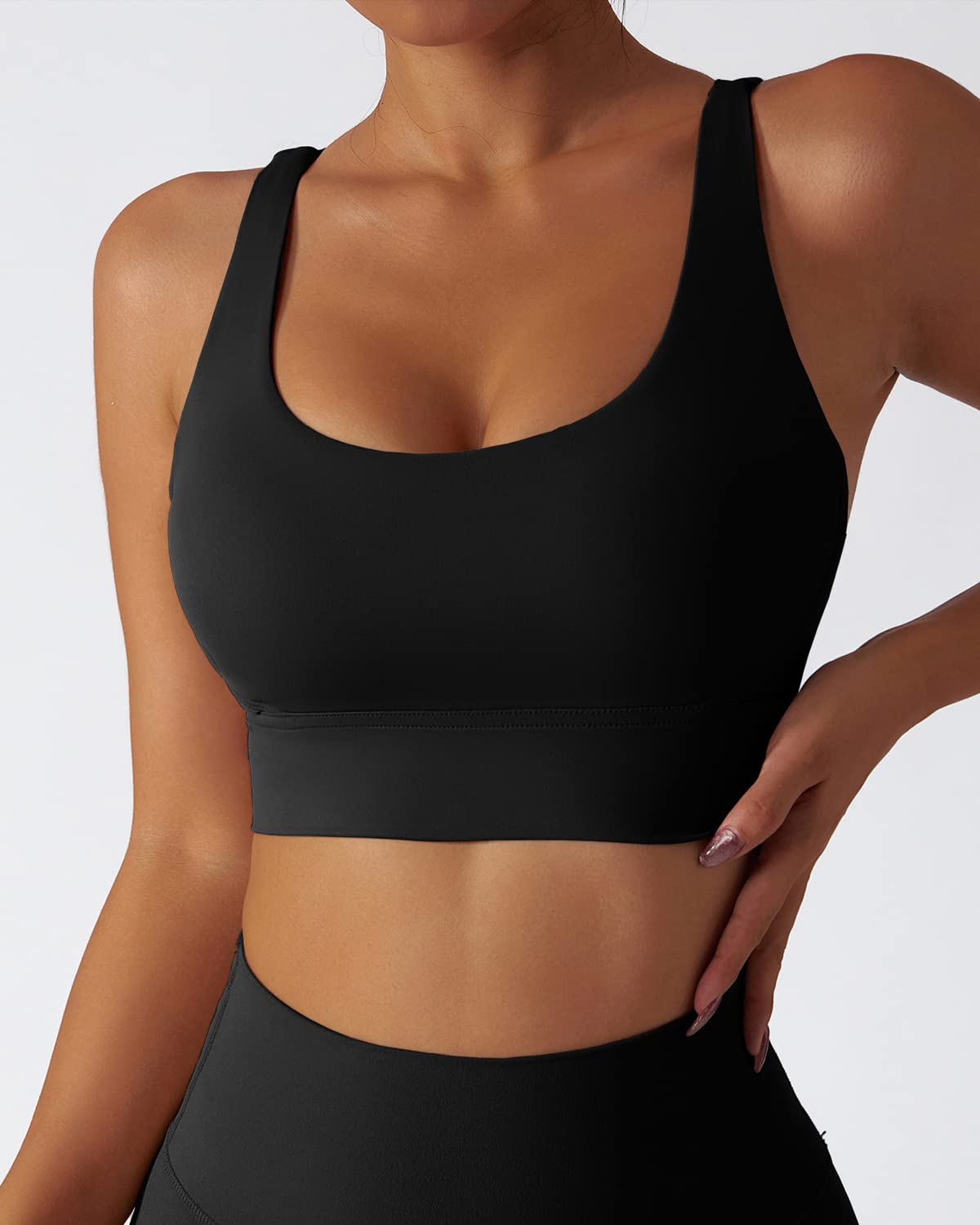 QINSEN Black Sports Bra for Women U Neck Workout Running Supportive Strappy Crop Tops L
