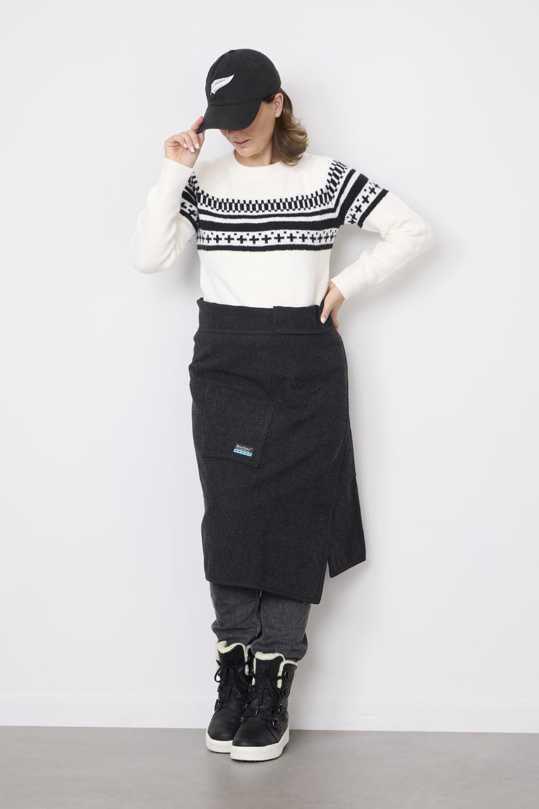 NorSari ‘The Wearable Blanket’, The Merino Ultrasoft, Alpine Black