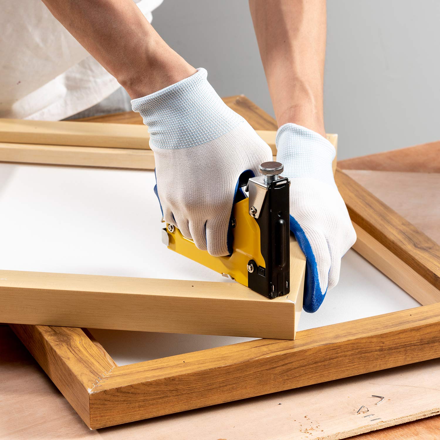 Upholstery 4 in 1 Staple Gun Heavy Duty, with 6000 Staples, Remover, Gloves, Manual Brad Nailer Power Adjustment Stapler Gun for Wood, Upholstery, Carpentry, Decoration DIY Staple Gun…