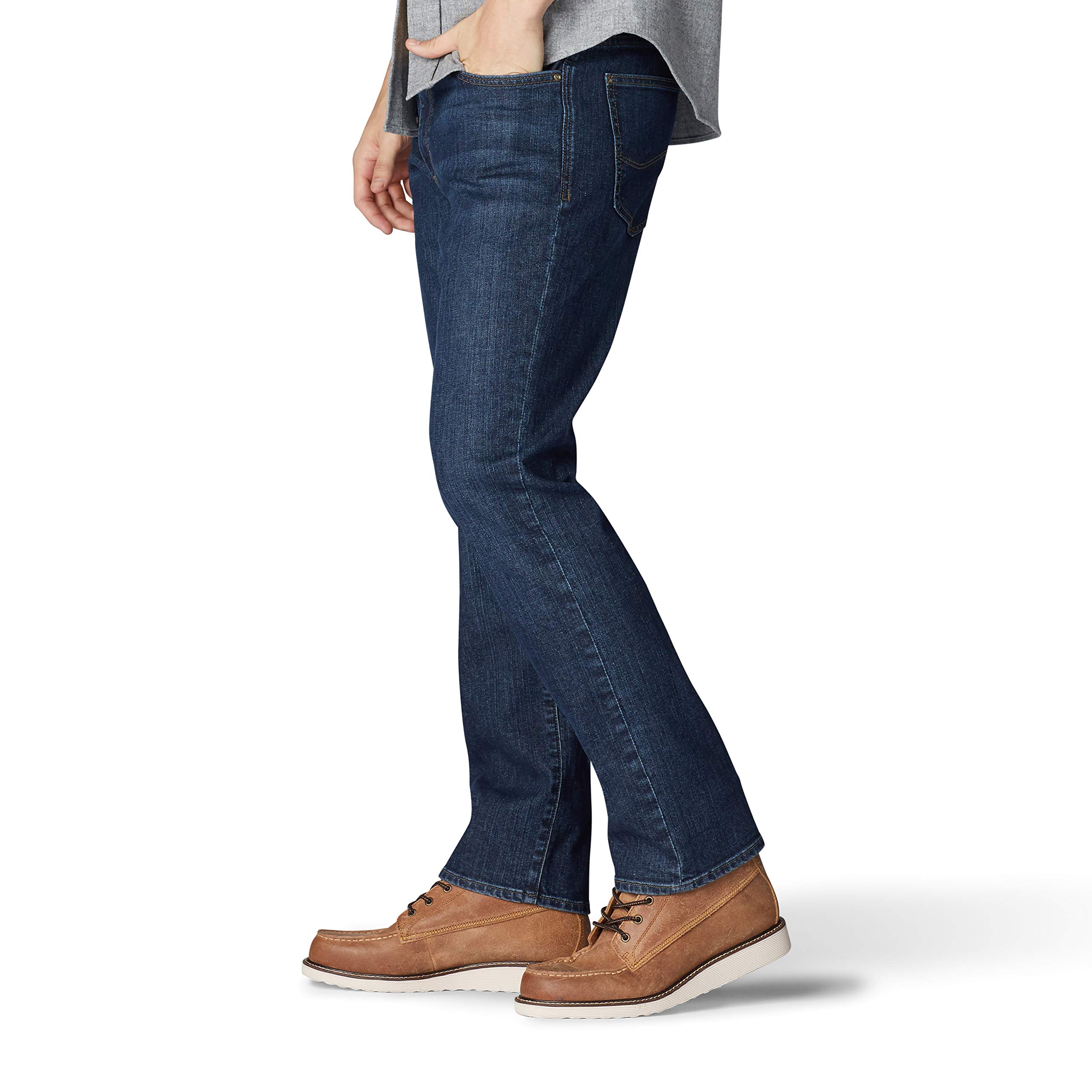 Lee Men's Extreme Motion Straight Taper Jean Boston 38W x 30L
