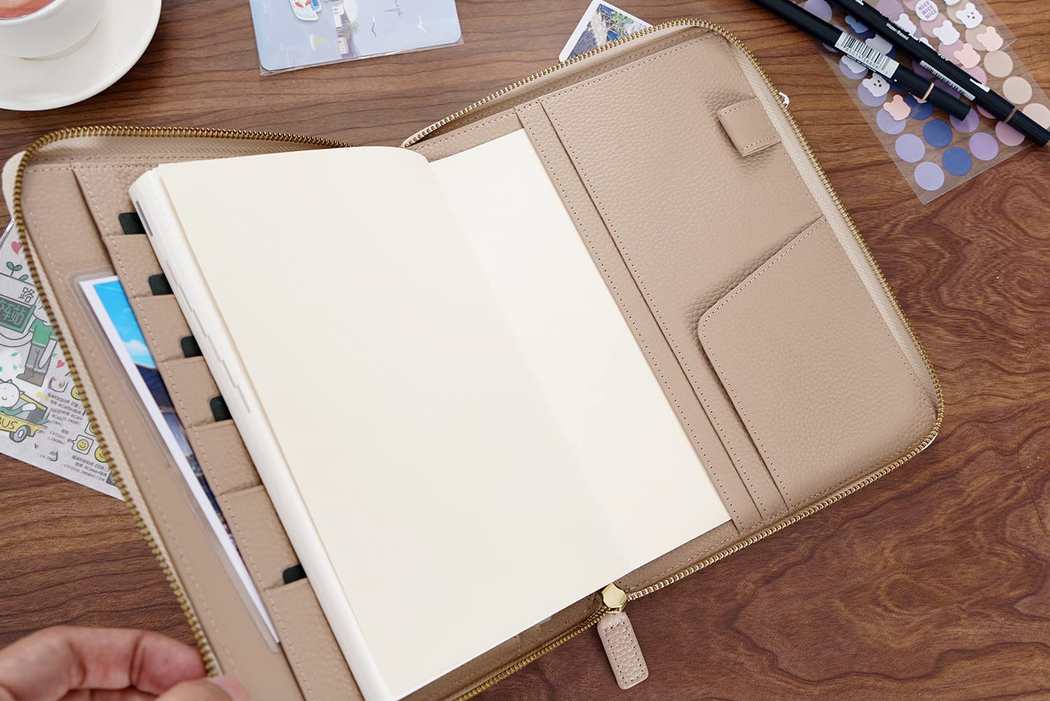 Moterm Zippered Leather Cover for A5-Notebooks - Fits Hobonichi Cousin, Stalogy and Midori MD Planners (Pebbled-Taupe)
