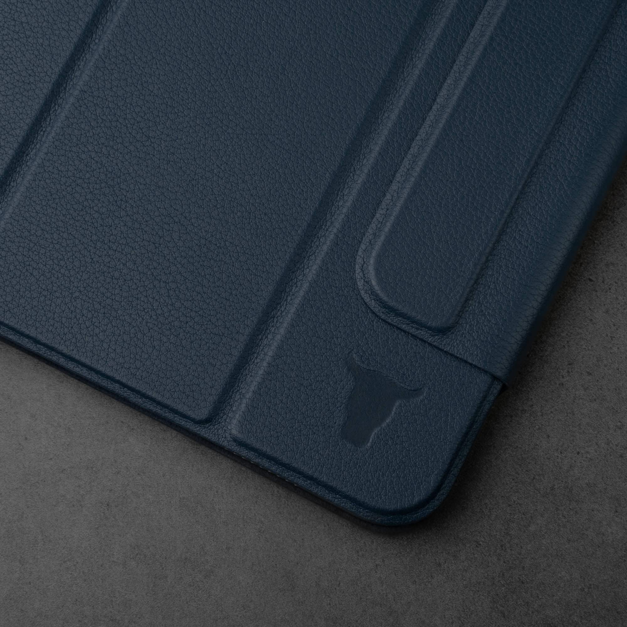 TORRO Smart Folio Compatible with iPad Pro 12.9” 6th / 5th / 4th /3rd Gen - Leather iPad Pro 12.9 2022 Smart Case Magnetic Cover with Auto Wake/Sleep and Stand Function (Blue)