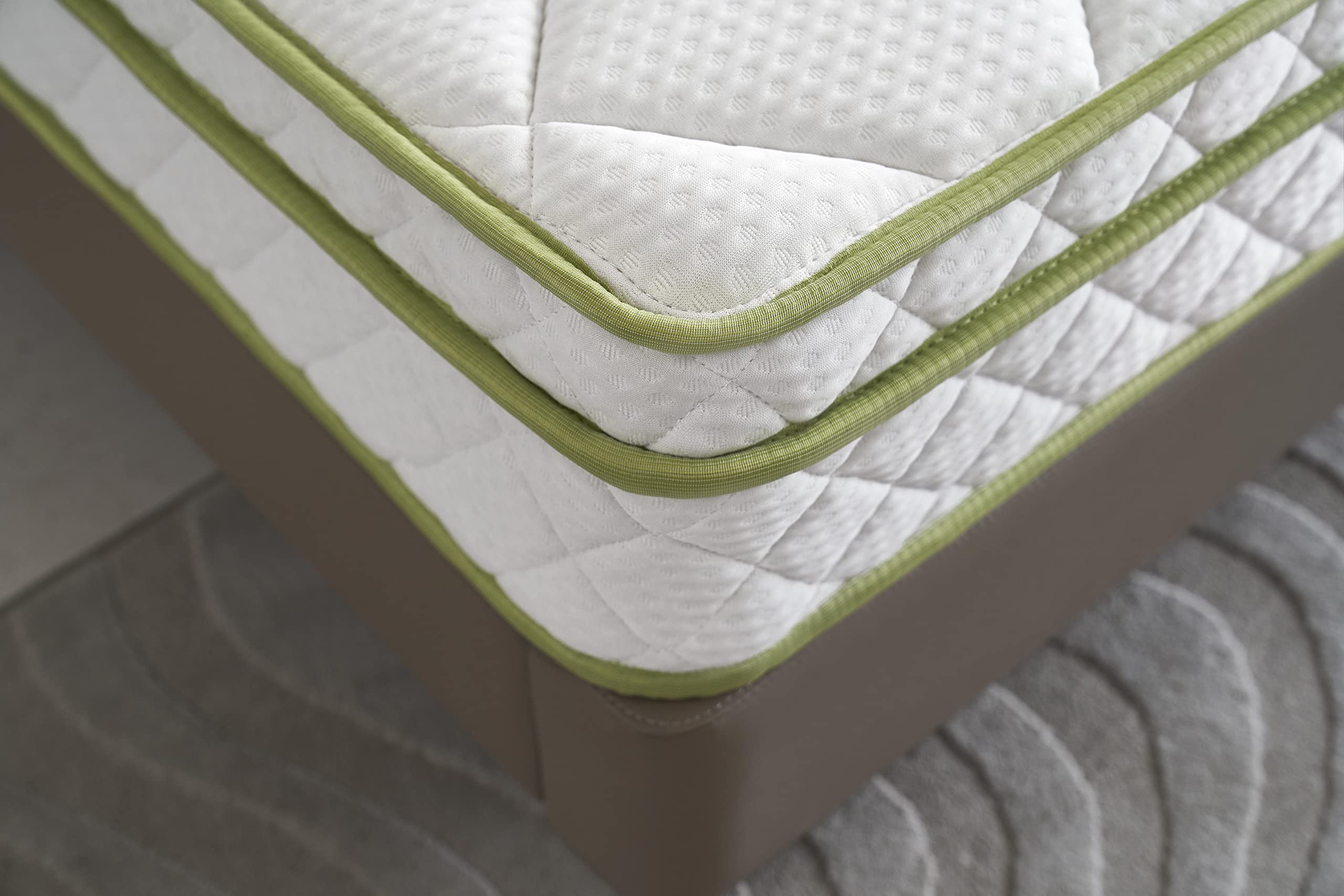 King Size Mattress - 8 Inch Cool Comfort Foam & Spring Hybrid Mattress with Breathable Organic Cotton Cover - Quilted Foam Plush Euro Pillow Top - Rolled in a Box - Oliver & Smith