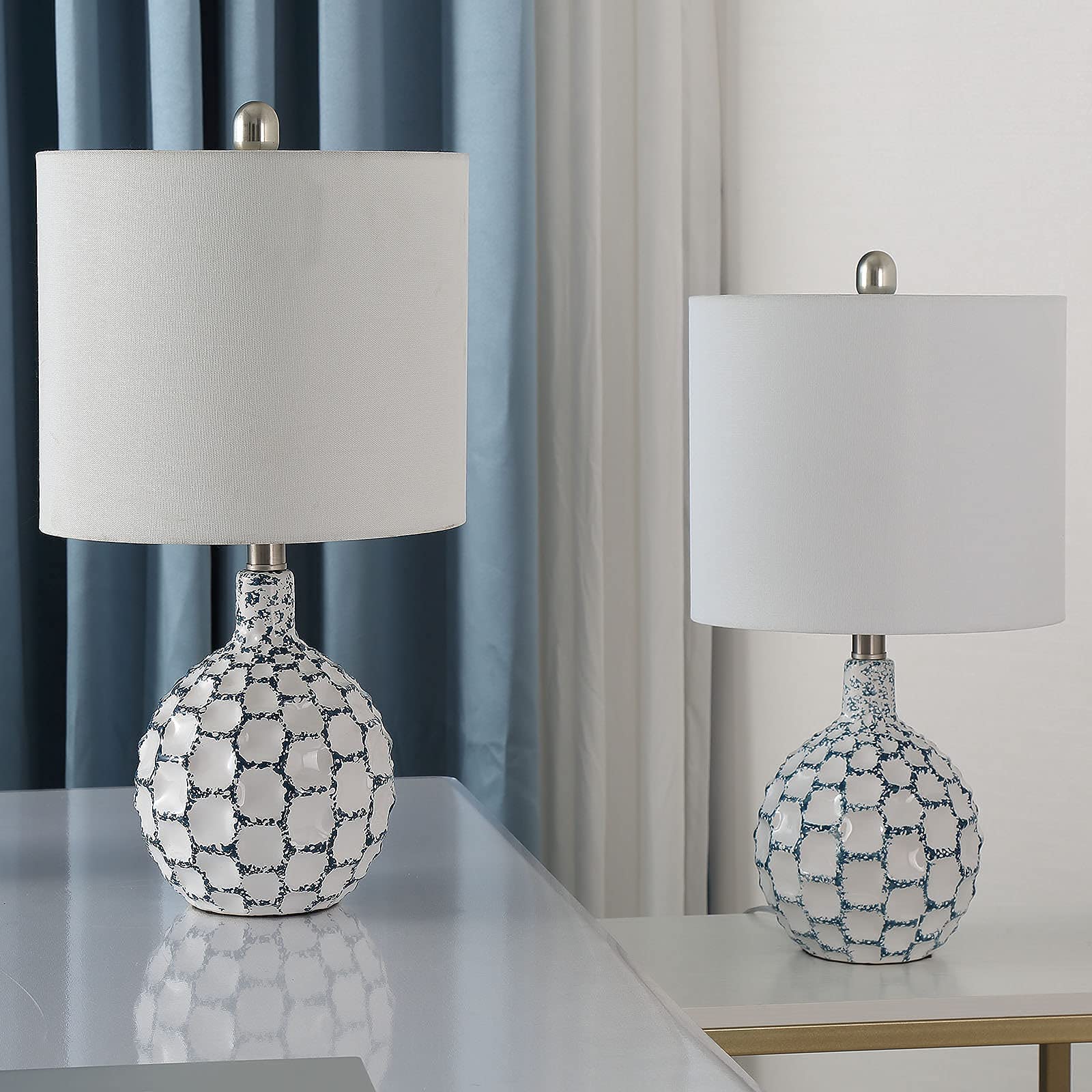 Maxax Table Lamp Set of 2, Ceramic Bedside Desk Lamp with White Fabric Shade for Living Room Family Bedroom