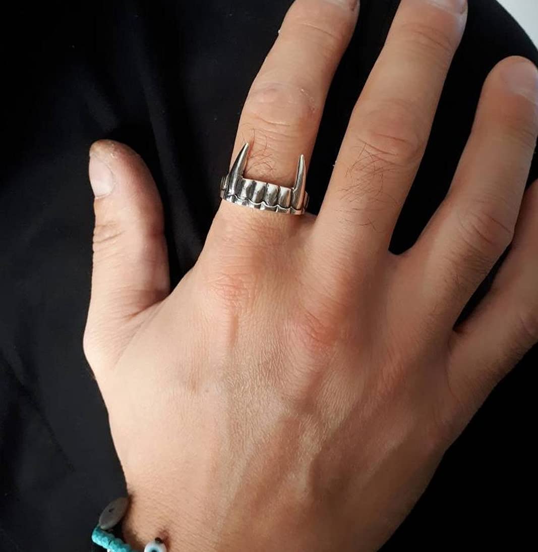 OIDIMS Personalized Gothic Vampire Teeth Rings for Women Men Werewolf Fang Cool Dainty Adjustable Finger Ring Fashion Expandable Open Size Halloween Birthday BFF