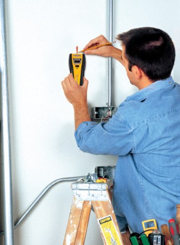 Zircon MultiScanner i320 OneStep Center-Finding Stud Finder with Metal Scanning and DVD How-To Guide