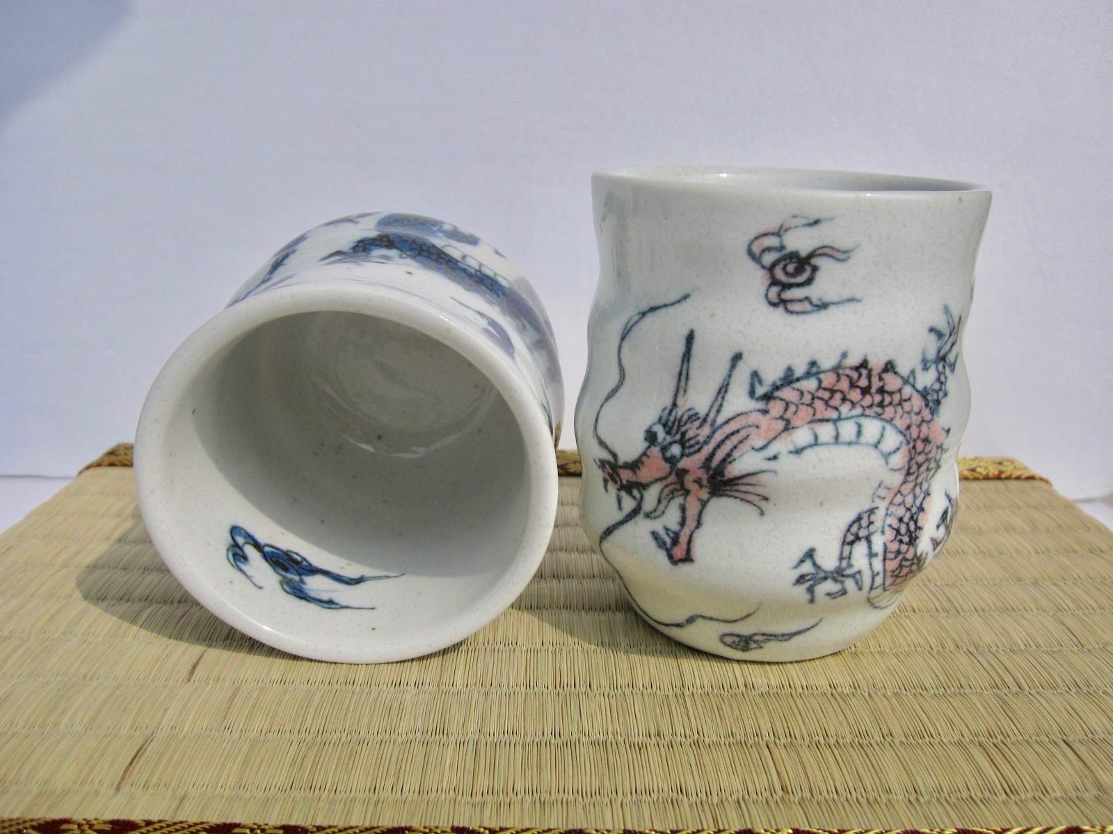 Mino Ware Japanese Sushi Yunomi Tea cups 9.47 Onces Authentic Dragon Red and Blue for Hot Green Tea Matcha Tea Bancha Set of 2 from Japan