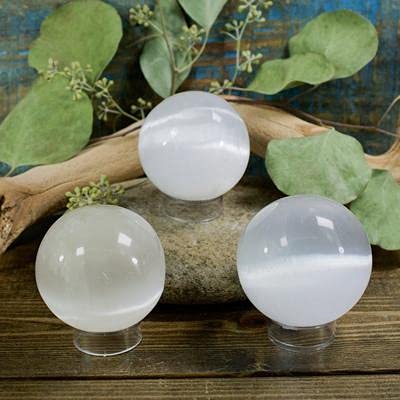 Pachamama Essentials Selenite Sphere - Crystal Ball 50-60mm - Reiki, Healing, Metaphysical, Chakra, Positive Energy, Meditation, Protection