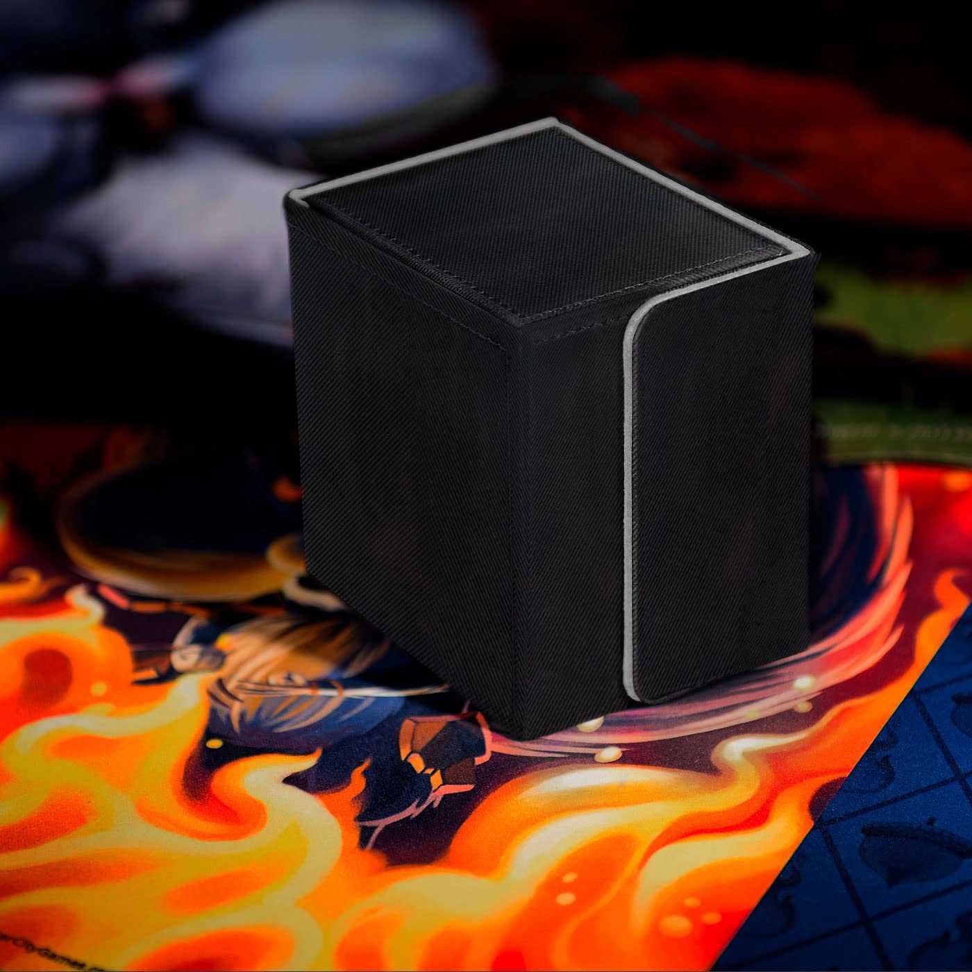 Scimi Commander leather Deck Box, designed specifically for Magic: The Gathering (MTG) and Trading Card Game (TCG) enthusiasts, hold over 100 sleeved cards (Black)