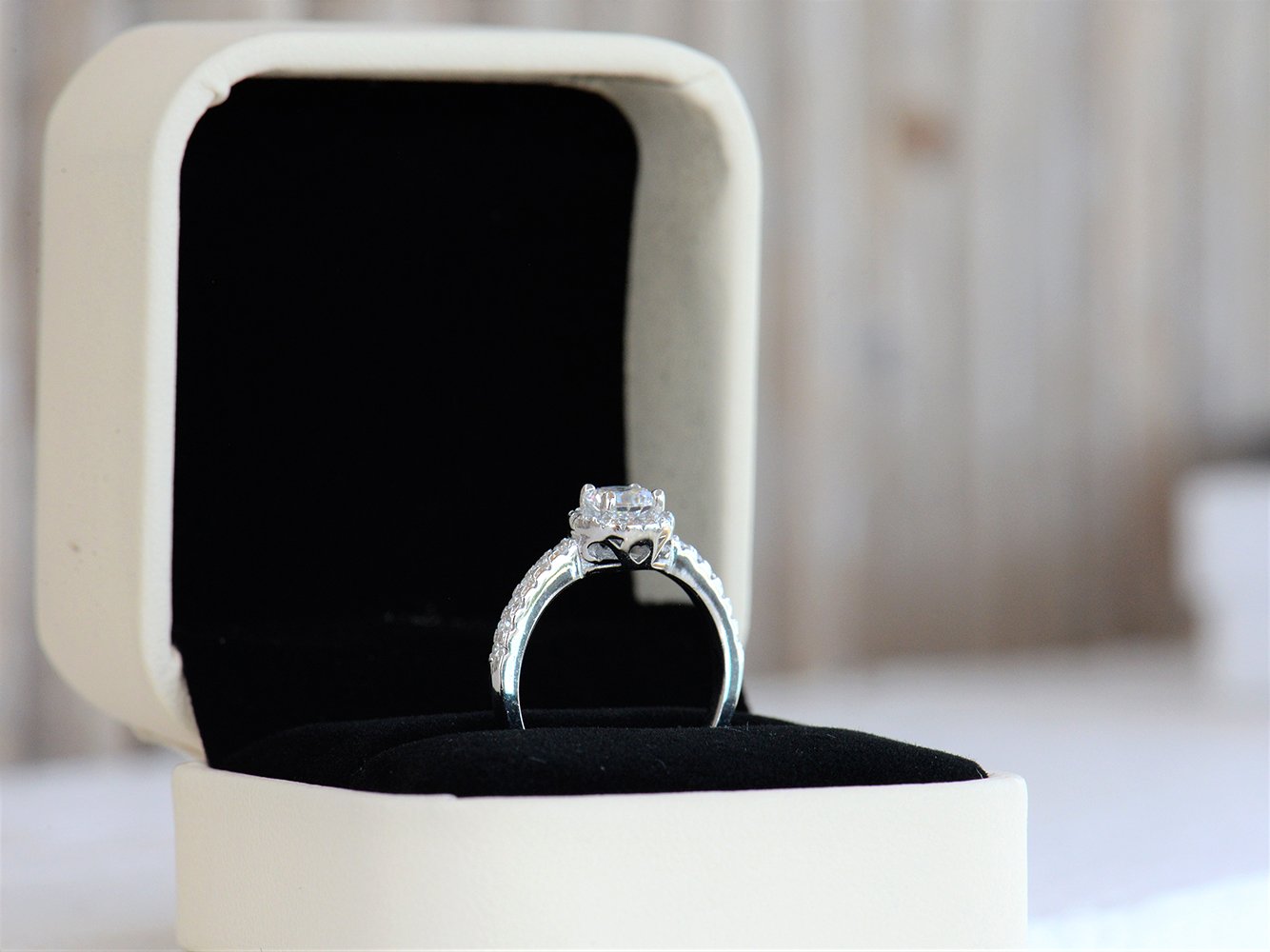 LEMON GRASS 1.22 Ct Round Halo Diamond Engagement Ring with Pave Band in Sterling Silver Clear Cubic Zirconia Stone Size 8