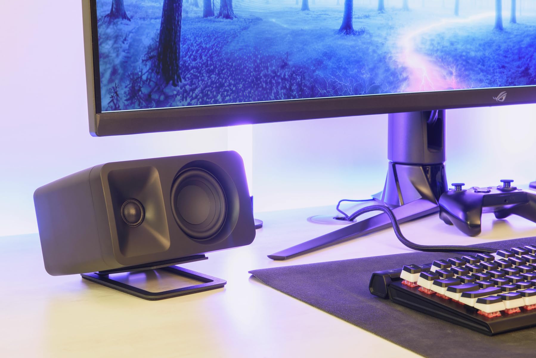Kanto S2 Tilted Desktop Speaker Stands for Small Speakers & Compact 2β-3β Studio Monitors | Supports 6 lbs | Damping Foam Padding | Pair | Black