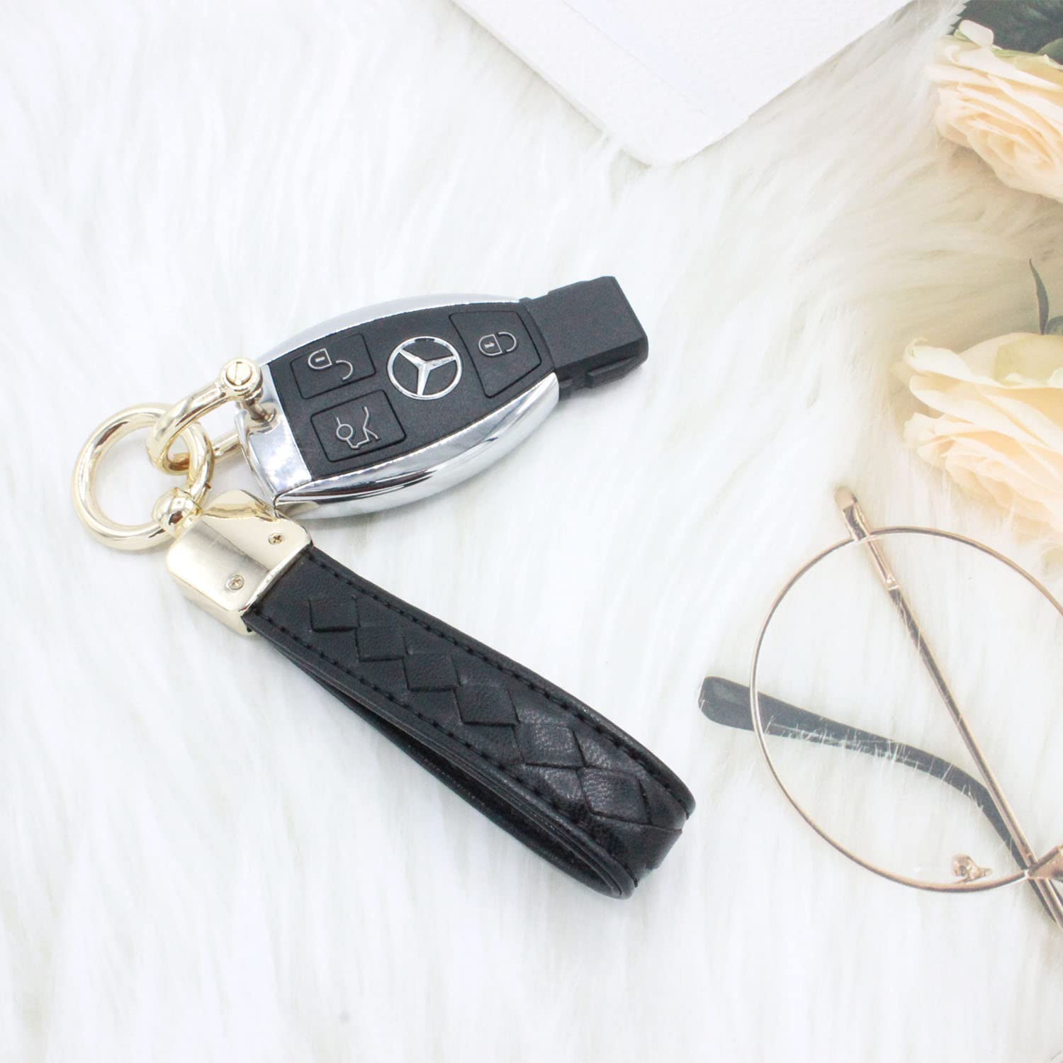 Multifunctional Car and Home Keychain Genuine Leather Key Chain and Metal Key Rings for Men Women Wallets Handbag Decorates (Black)