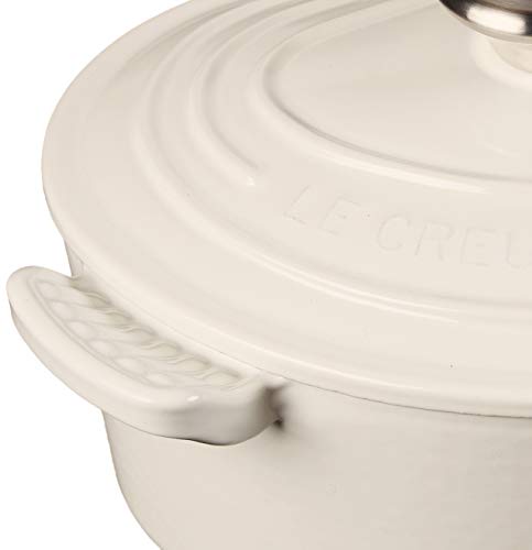 Le Creuset Heart Shaped Dutch Oven With Stainless Steel Knob, 2.25 qt, White