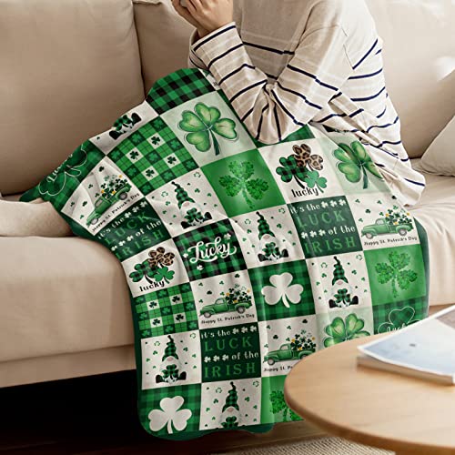 St. Patrick's Day Shamrock Super Soft Flannel Fleece Throw Blankets Lucky Clover Gnome Truck Green Plaid Blanket Lightweight Cozy Warm Fuzzy Plush Microfiber Blankets for Couch Bed Sofa 40x50inch